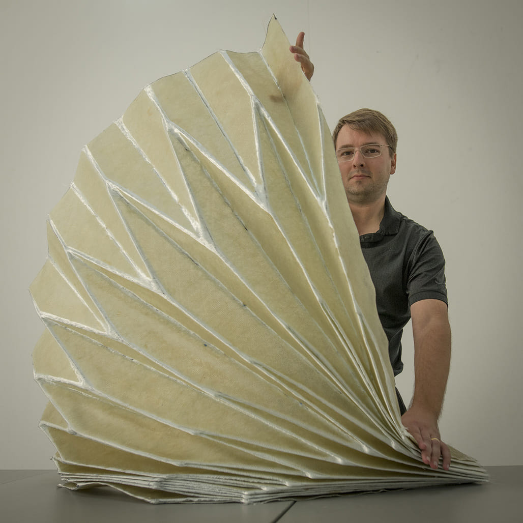 Joseph Choma demonstrates his nifty paperfolding technique for ...