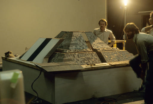 Photo archive of "Blade Runner" model shop shows remarkably convincing ...