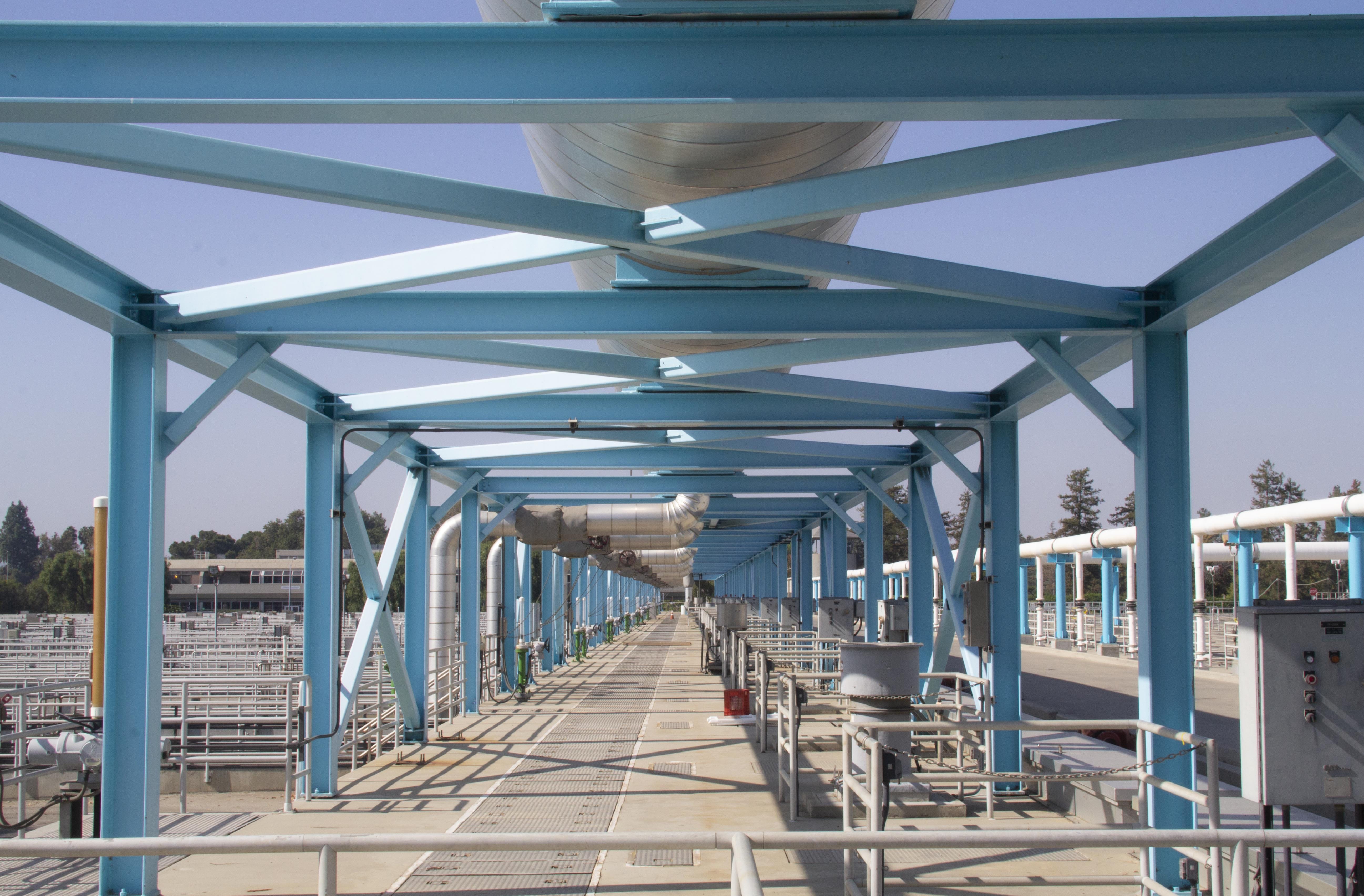 Spaceship or Water Recycling Plant? Inside Anthony Lumsden's Toilet ...