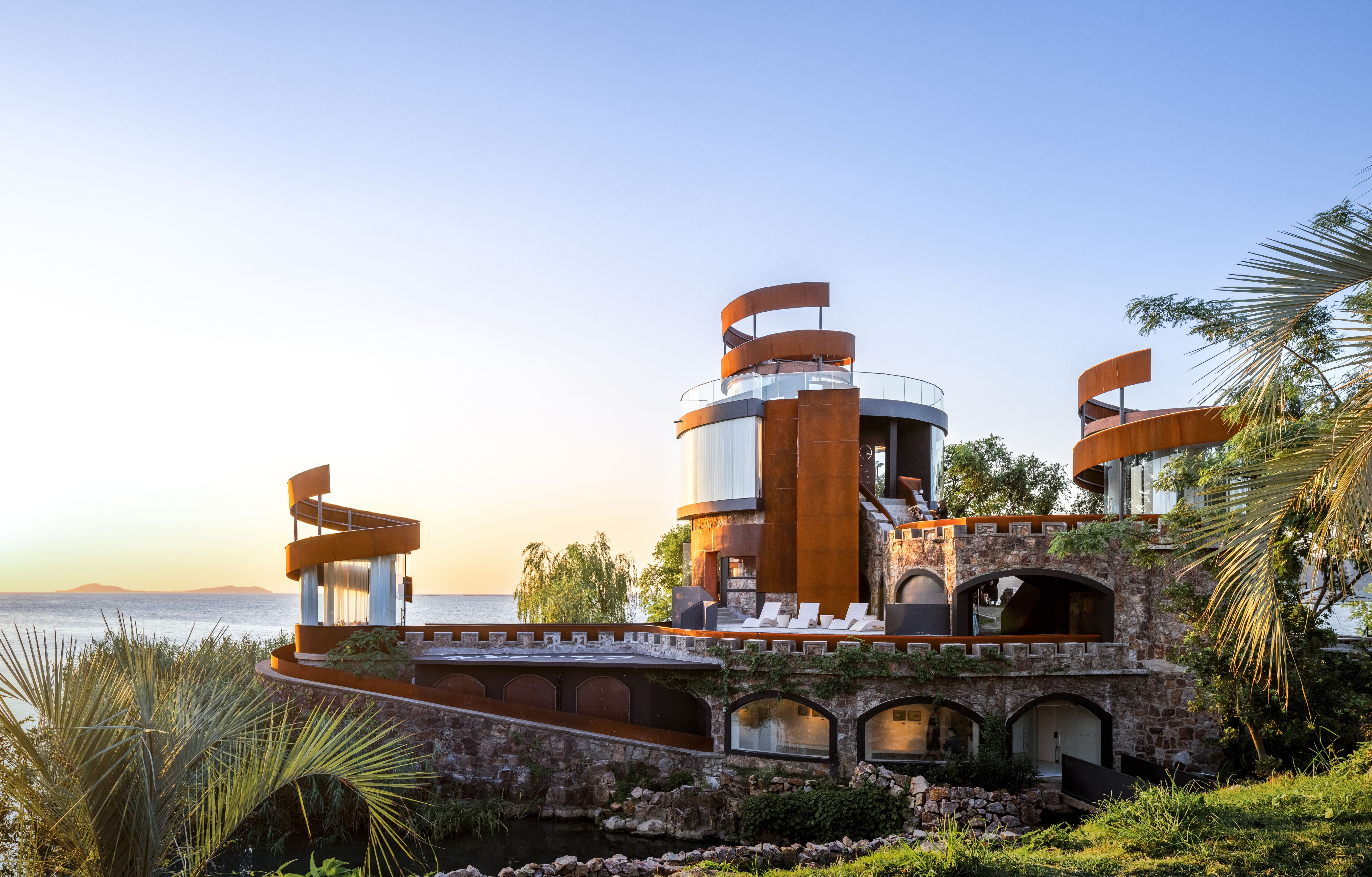 The renovation of Phoenix Terrace in the Taihu Resort Area | Parallect ...