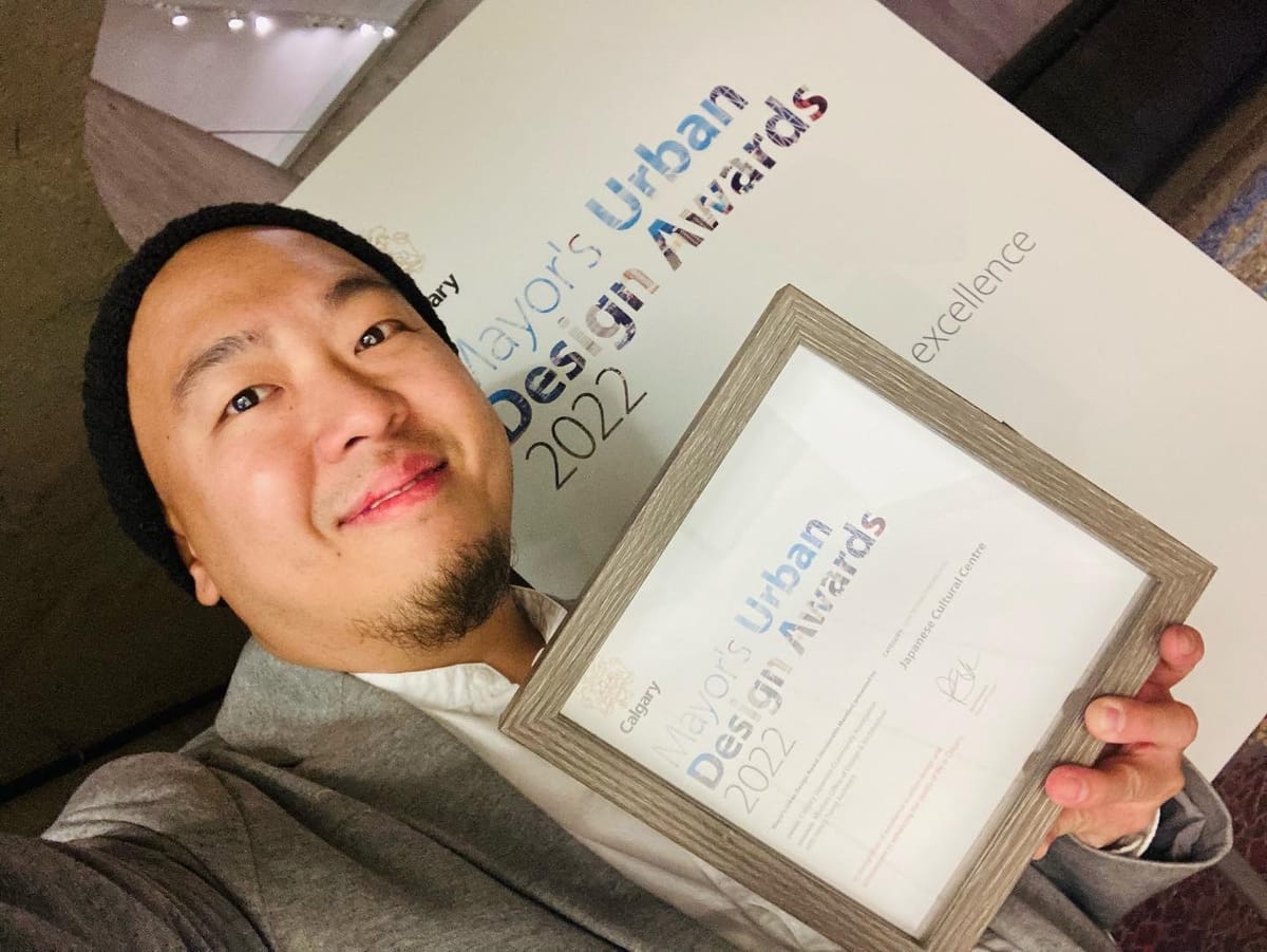 Athabasca University Prof. Henry Tsang receives City of Calgary Mayor’s ...