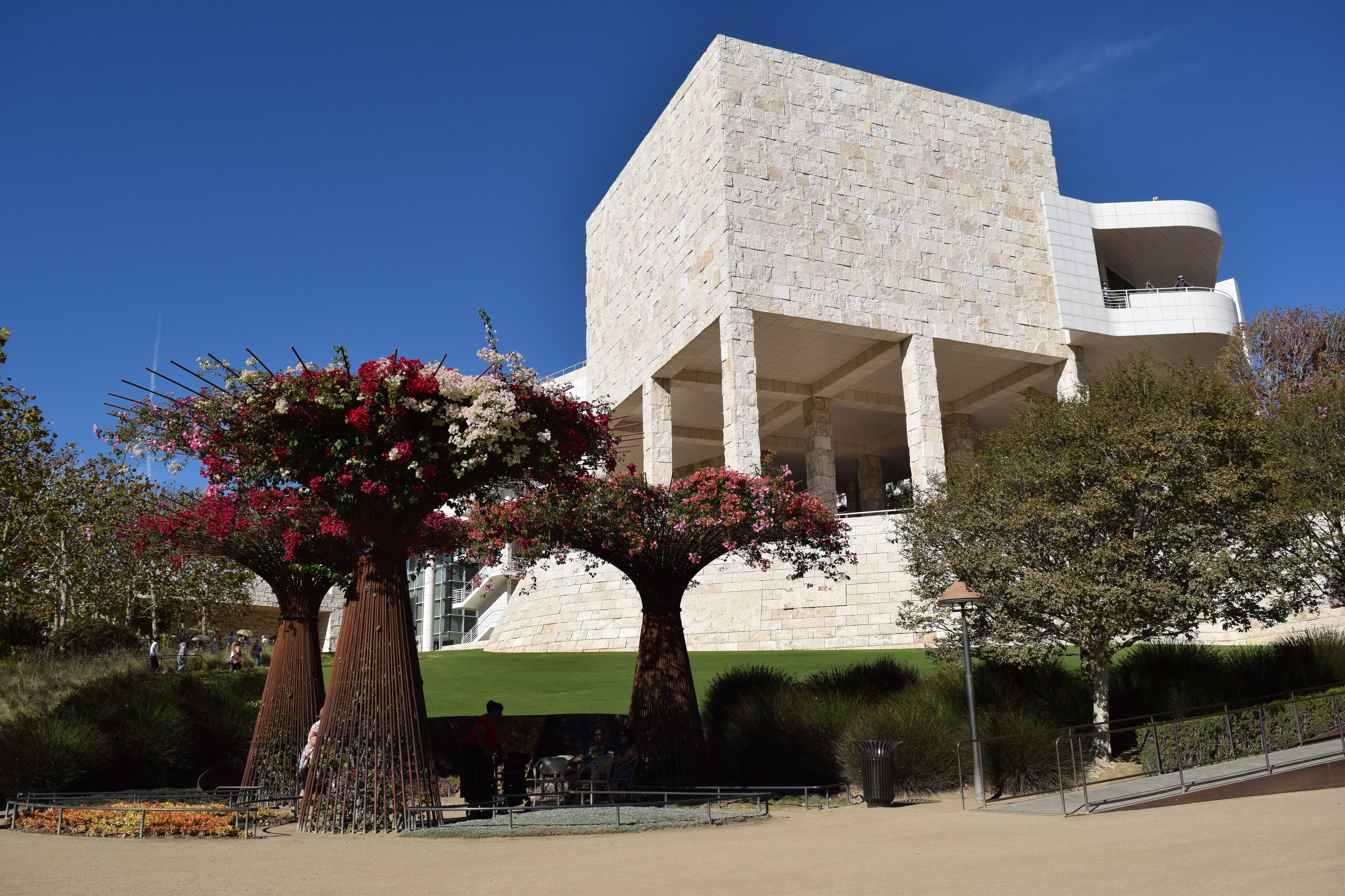 Getty Center is reported undamaged after new spate of Los Angeles fires ...
