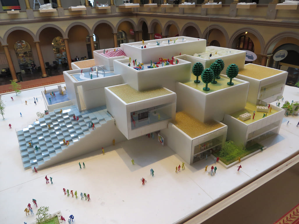 Anyone can build a model, but can you craft an exhibition-quality model ...