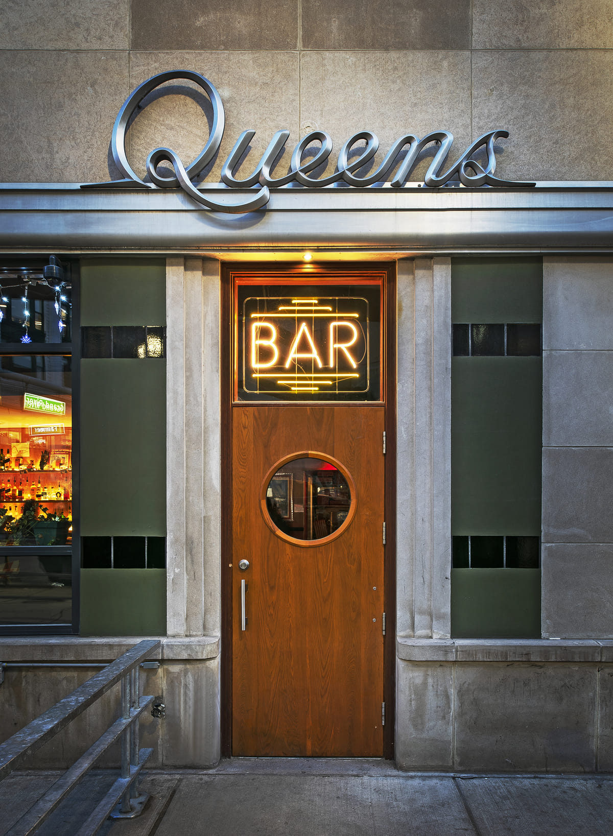 Queens Bar | Disbrow Iannuzzi | Archinect