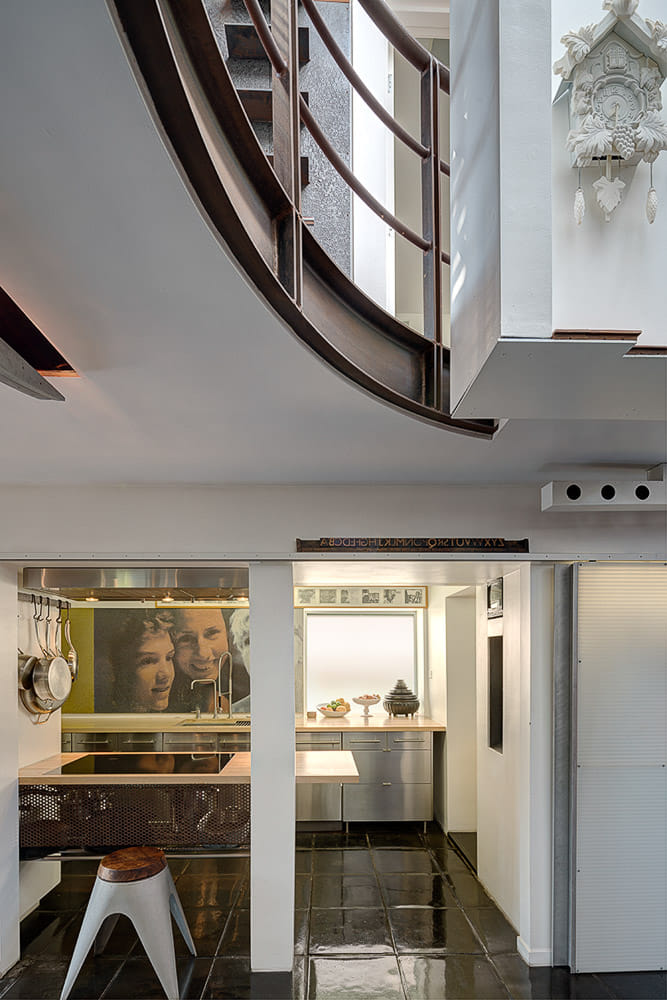 Want to live in Thom Mayne's iconic Sixth Street House? | Gallery ...