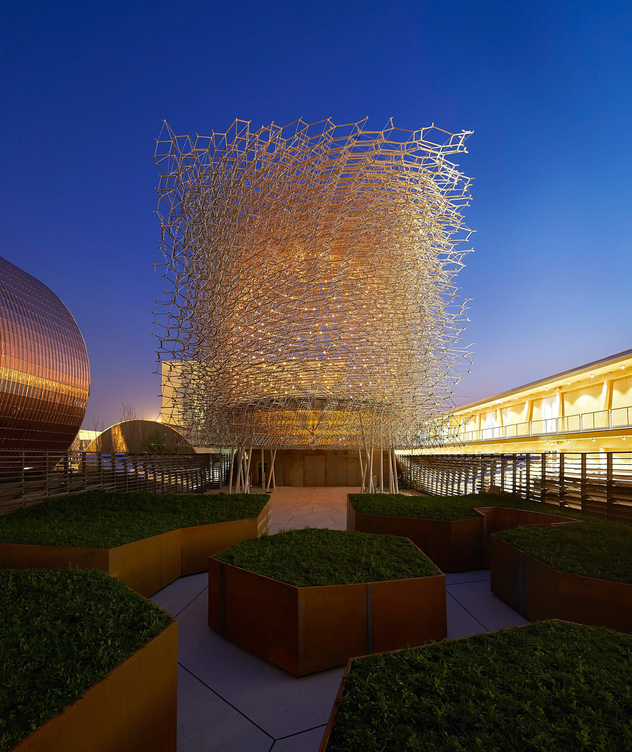 A peek into the UK's beehive-inspired pavilion for Milan Expo 2015 ...