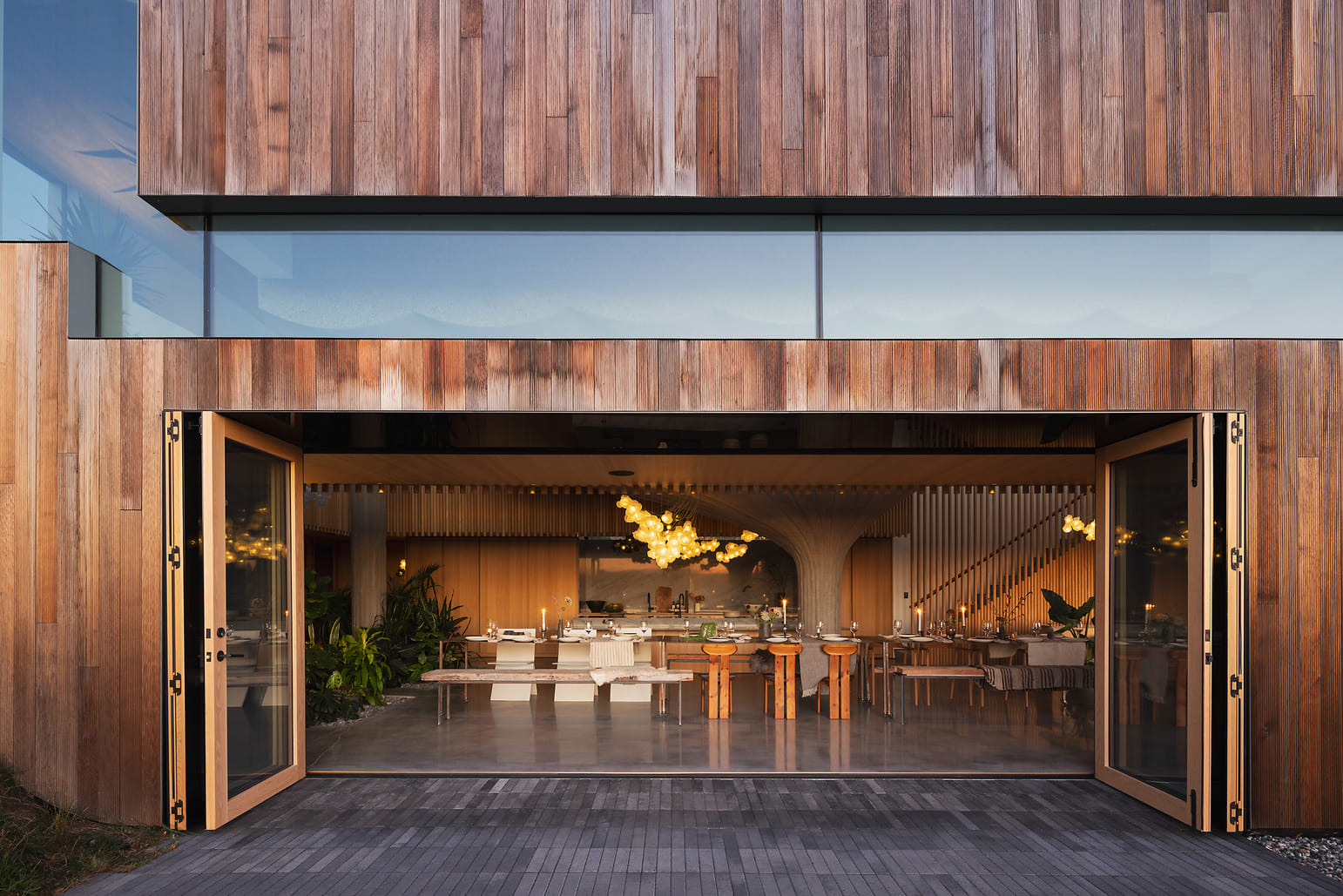 Omer Arbel balances nature and form in this award-winning Canadian ...