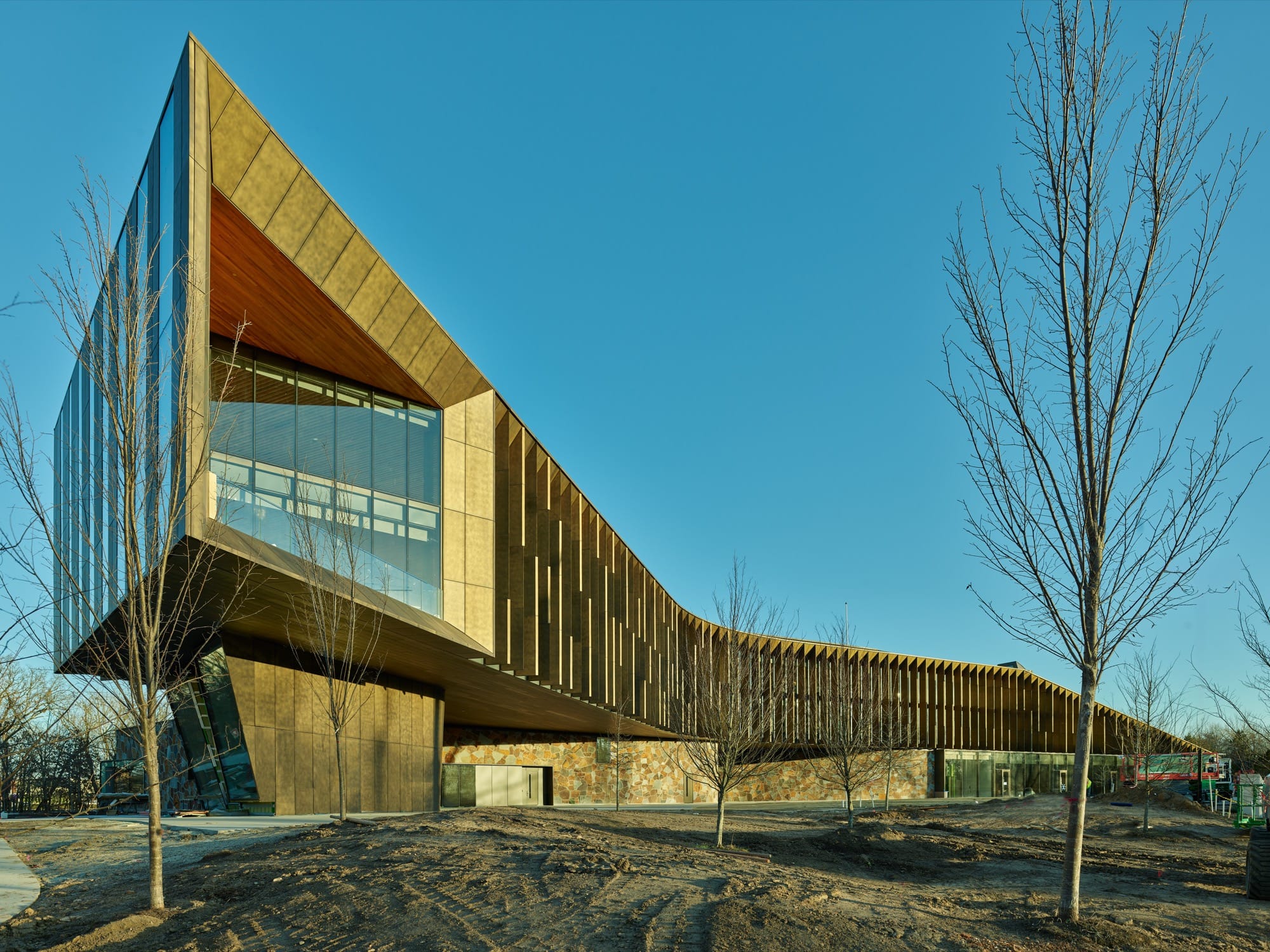 Marlon Blackwell completes Crystal Bridges building behind weathered ...