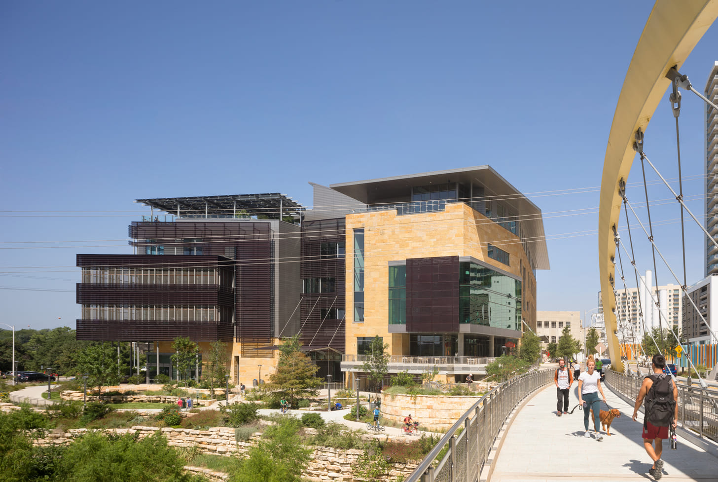 Porch, Atrium, Terrace: A Deeper Look At Lake | Flato's Austin Central ...