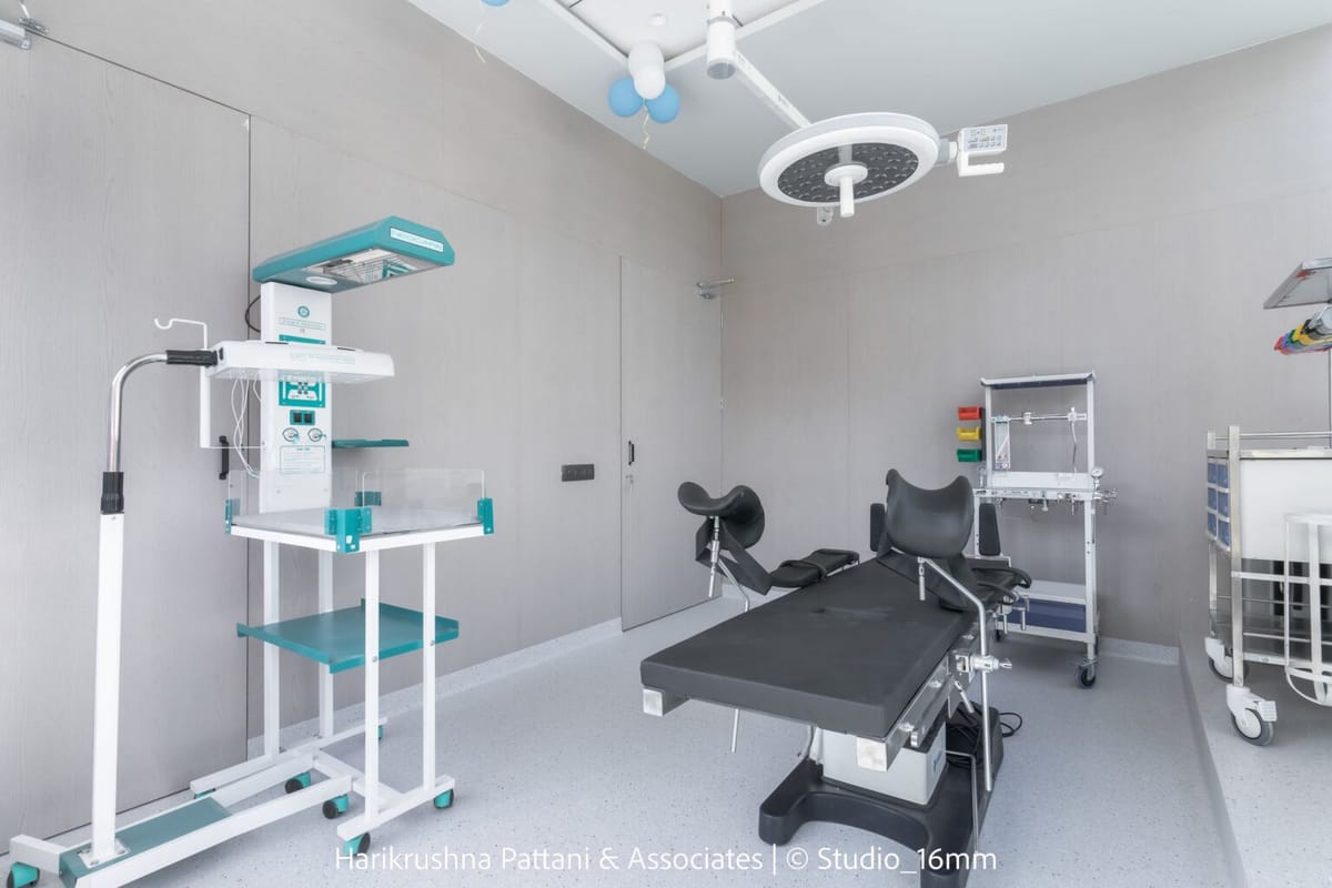 Gunatit Women’s & Children’s Hospital Interior Design, Ahmedabad ...