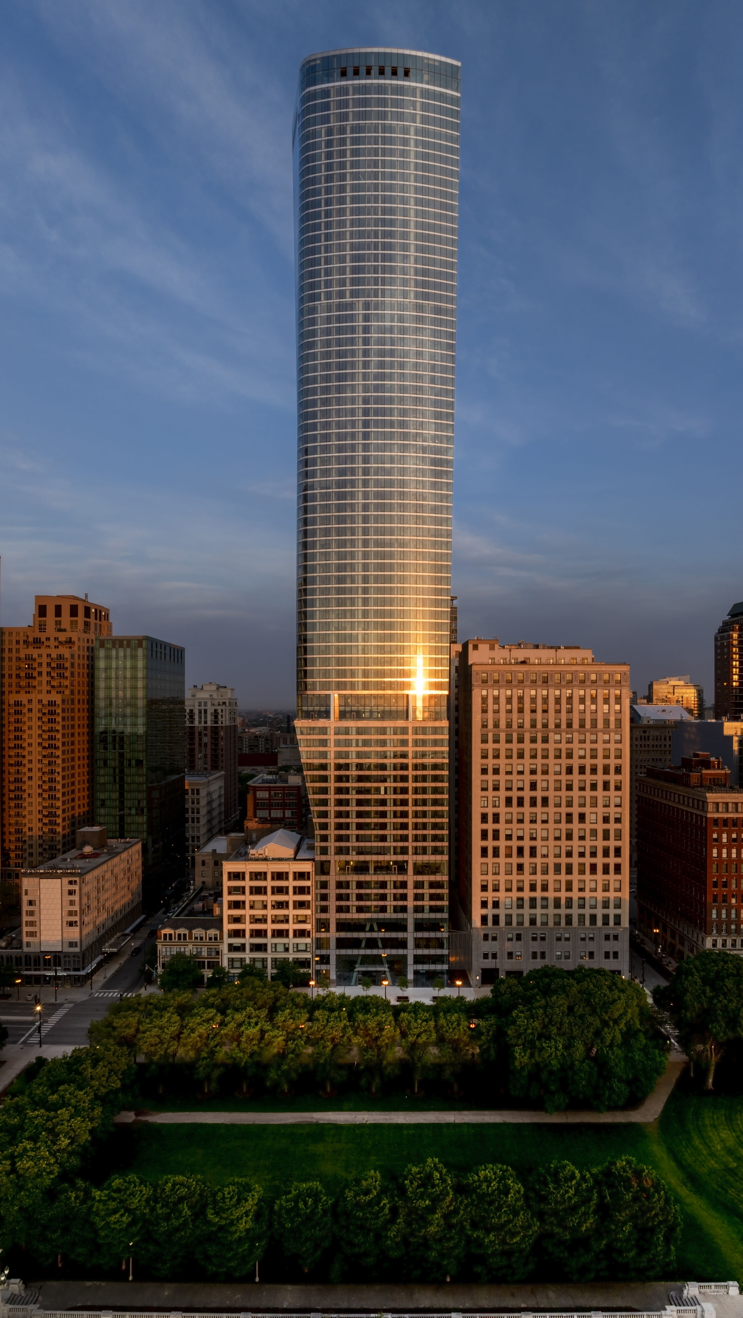 One of Helmut Jahn's final designs distinguishes itself on the Chicago ...