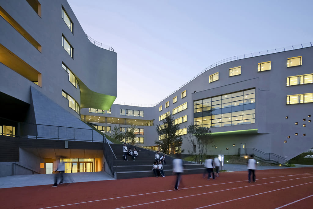 Showcase: Garden School / Beijing No.4 High School Fangshan Campus by ...