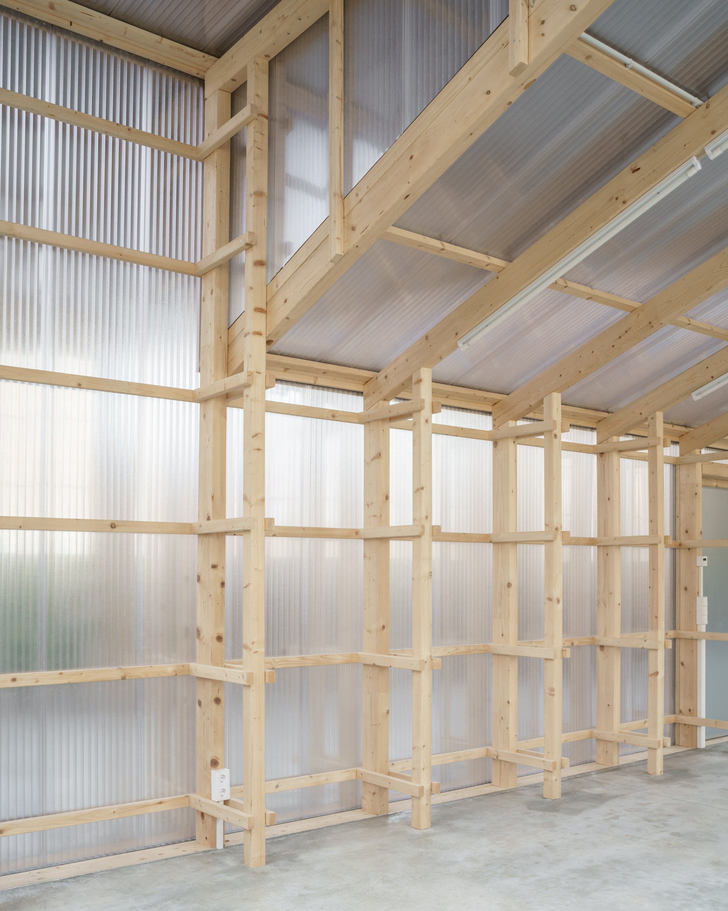 Maschinenhalle- Renovation of a listed machinery hall and convention ...