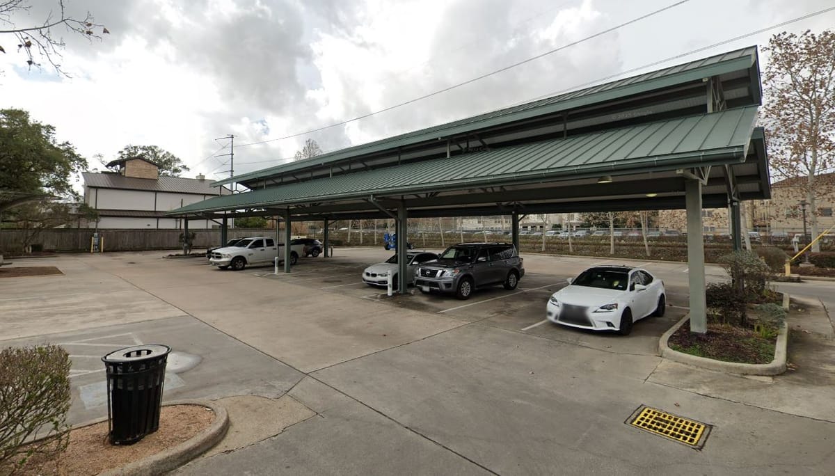 Highland Village Farmer's Market | Kyle Silverstein | Archinect