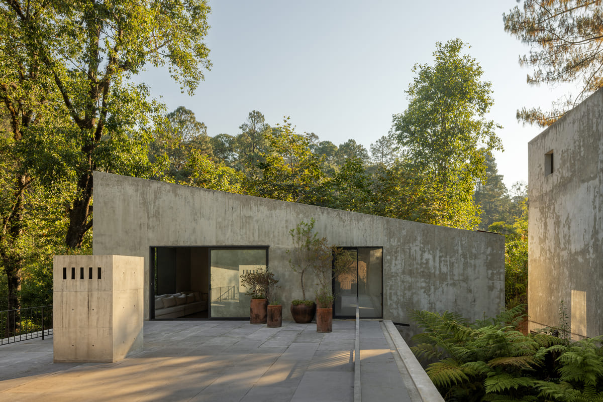 House in Avándaro | ESTUDIO Ignacio Urquiza Ana Paula de Alba | Archinect