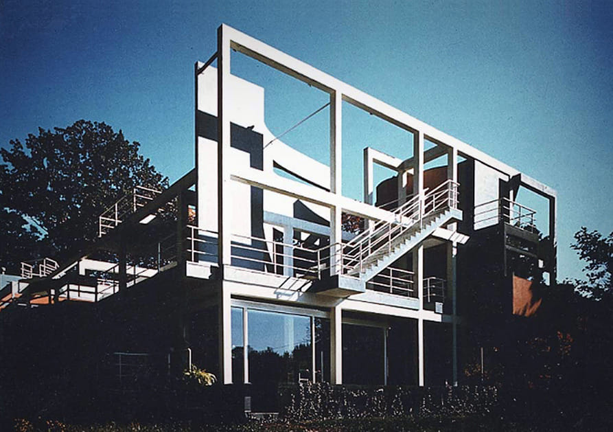 Michael Graves, Snyderman House: Apparent volume and real space ...