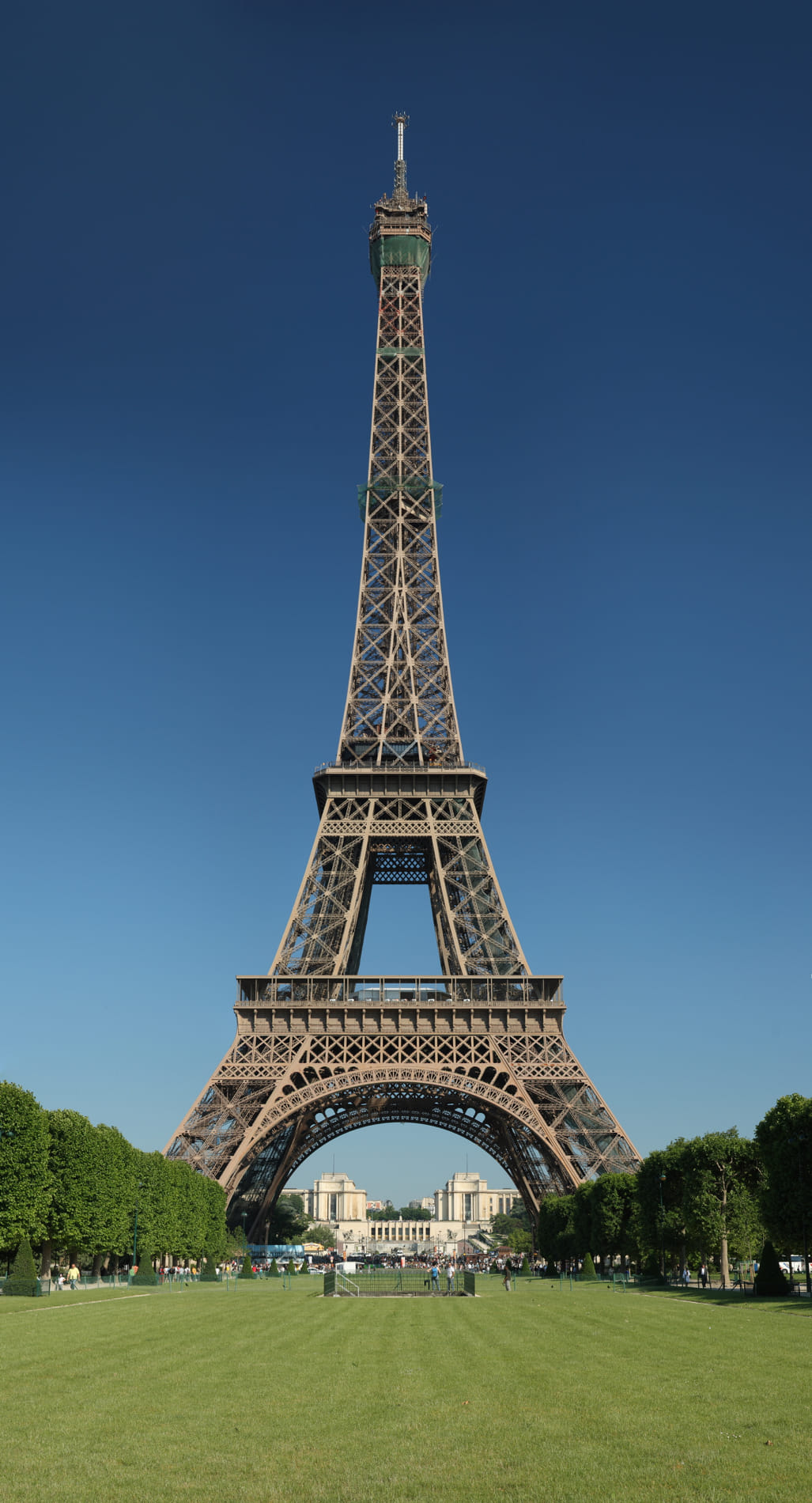 Paris approves its first skyscraper of the 21st century | News | Archinect