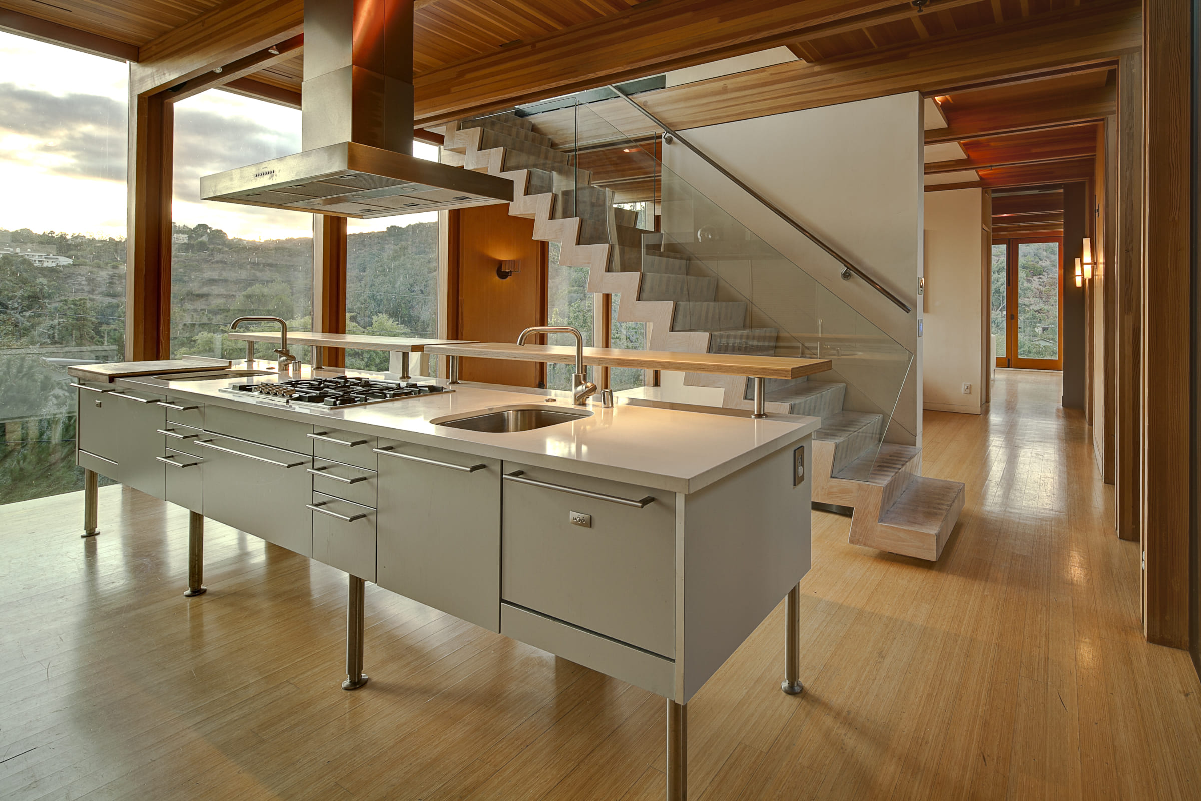 Hollywood HIlls Box House | Jeffrey Eyster, AIA | Archinect