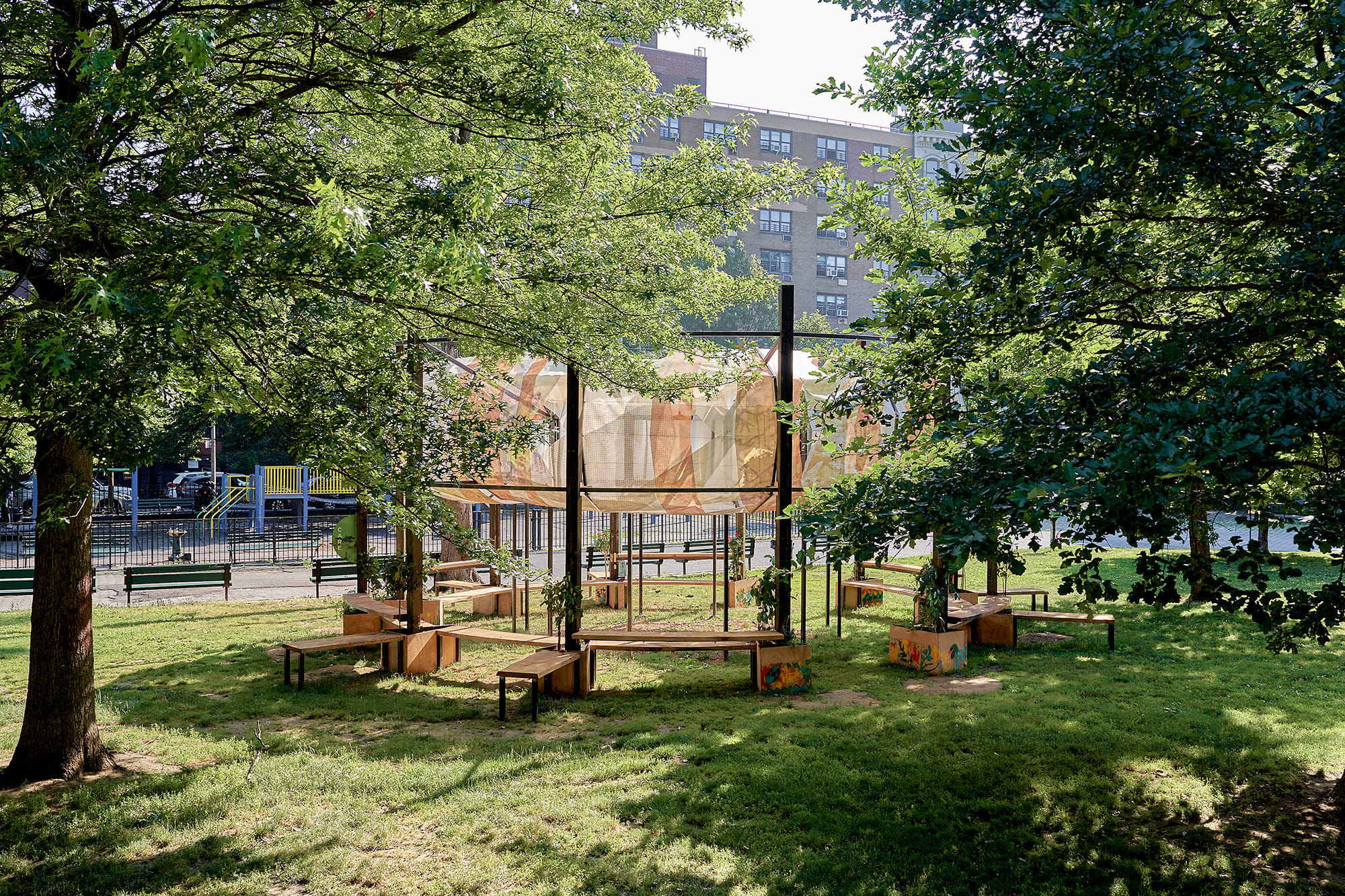 See photos from Harlem Grown and Jerome Haferd / BRANDT : HAFERD's ...