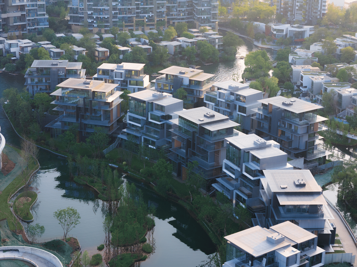 Chengdu Luxelakes Blackstone Island: Vertical Five-Unit Villas | line+ ...