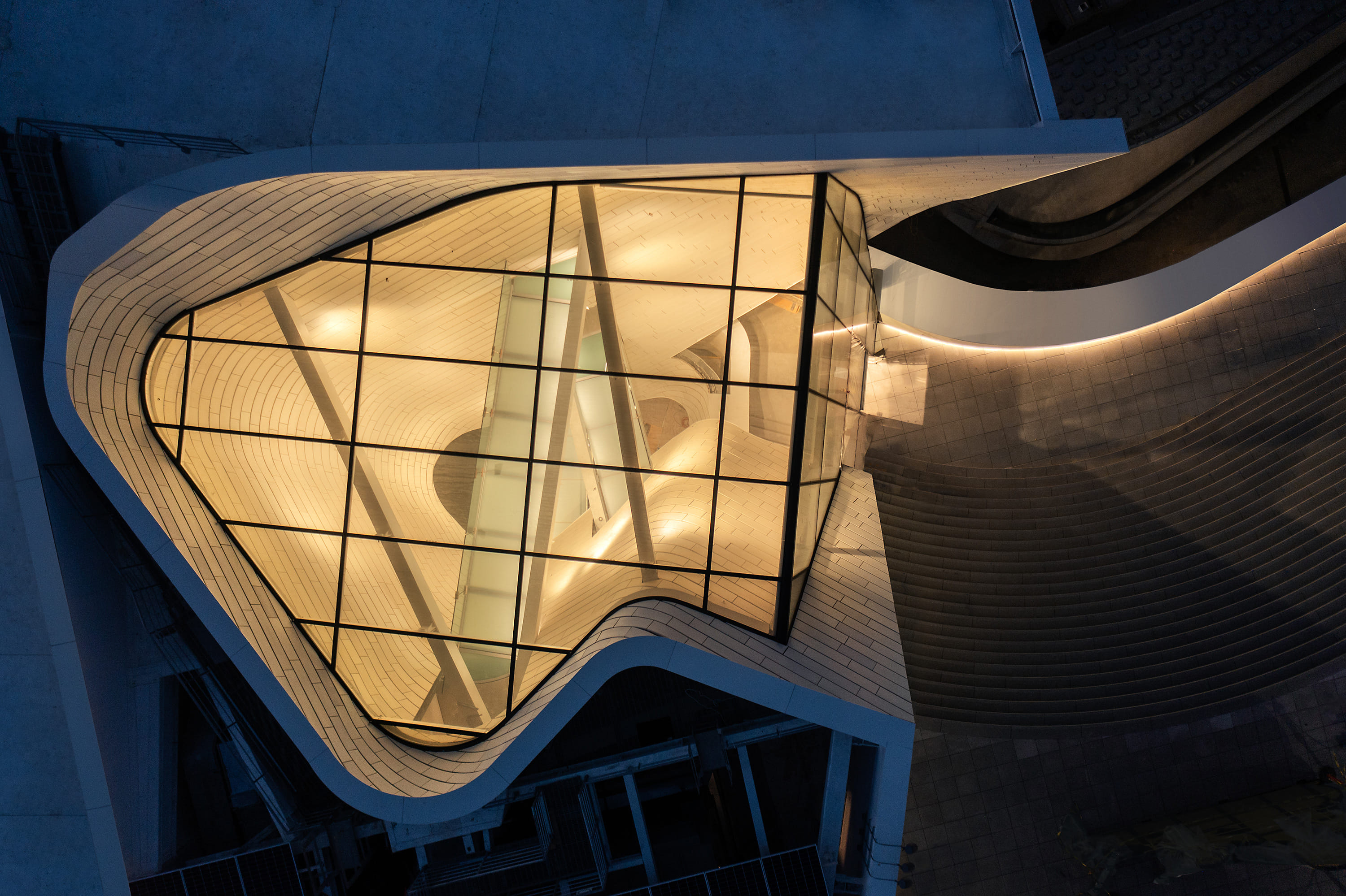 First photos of Morphosis' soon-to-open Orange County Museum of Art | News | Archinect