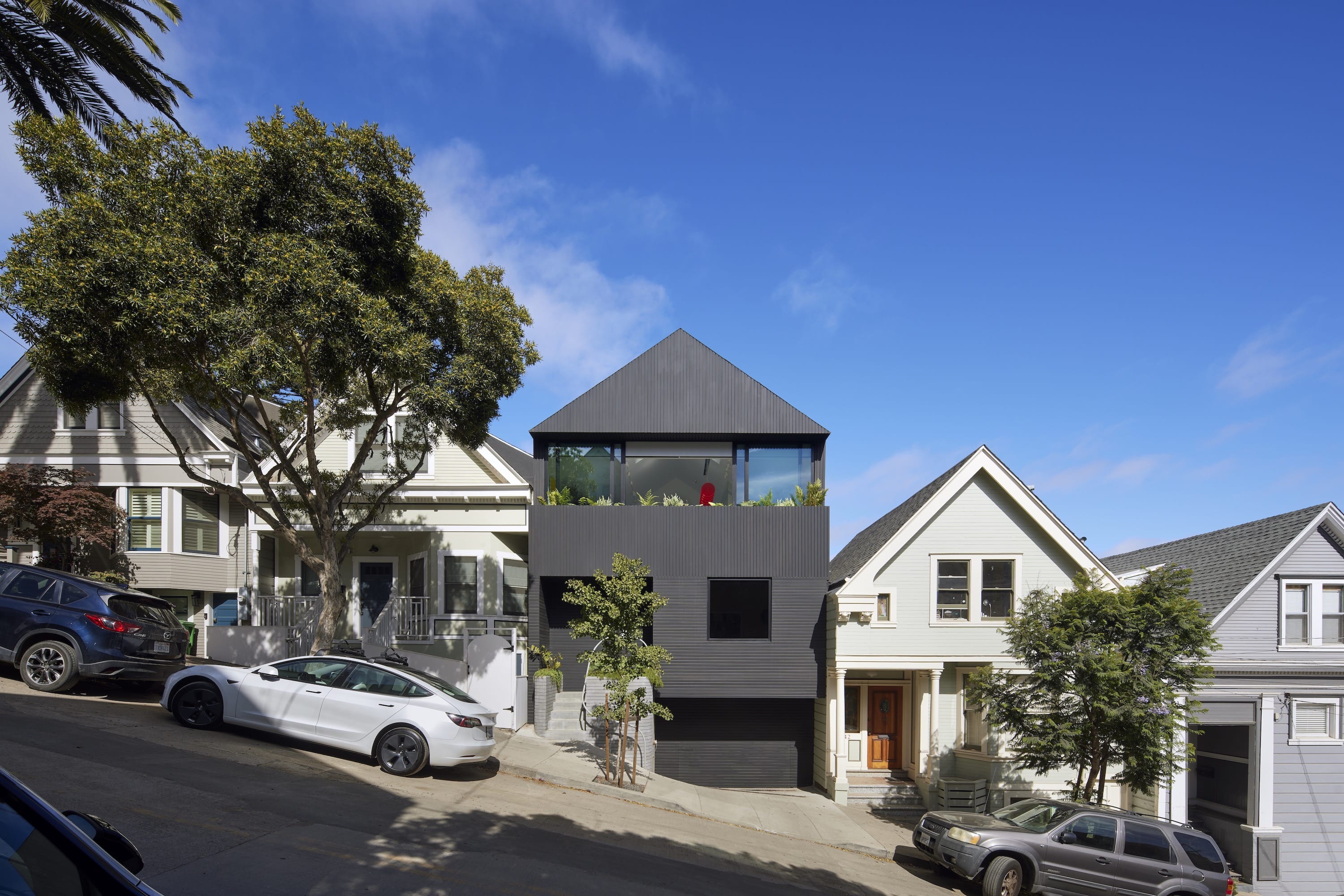 Mork-Ulnes Architects and Alison Damonte reimagine San Francisco home ...