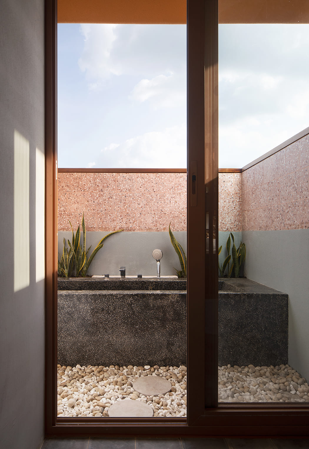 Damnak Soriya | Re : Edge Architecture | Archinect