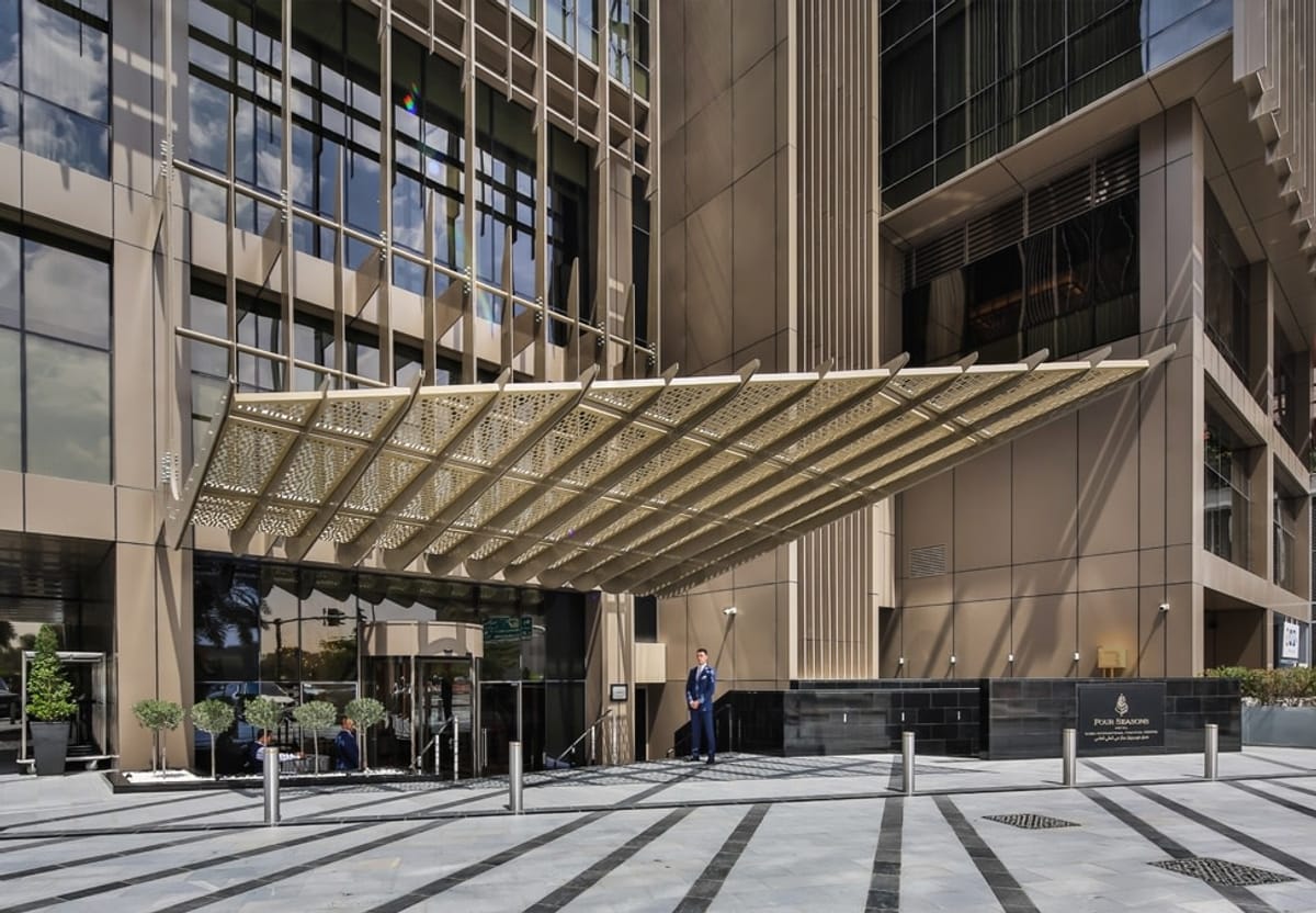 Dubai Gate Village Commercial Center | Shahram Seificar Ph.D | Archinect