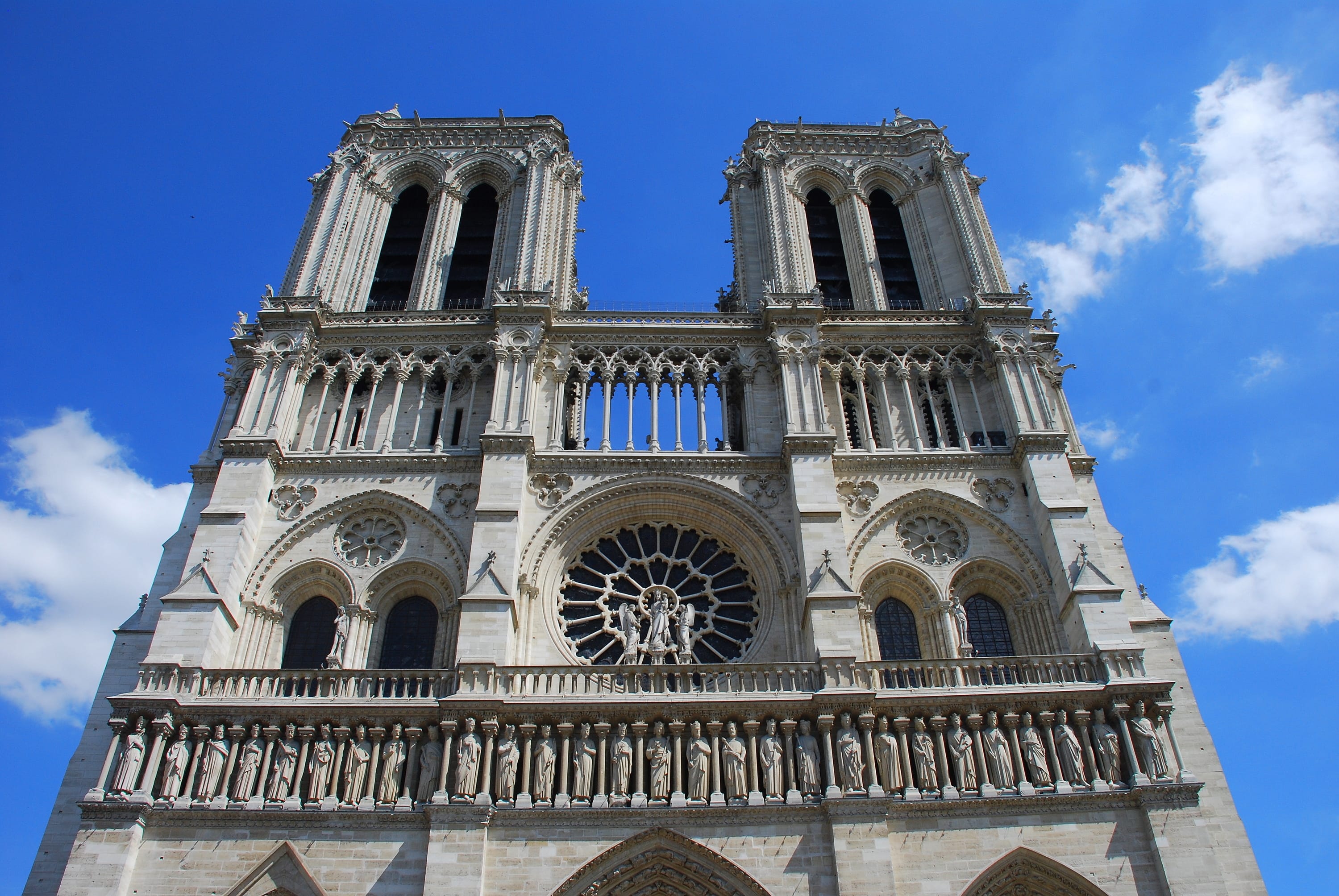 French charity raffle offers the chance to own a piece of Notre Dame ...