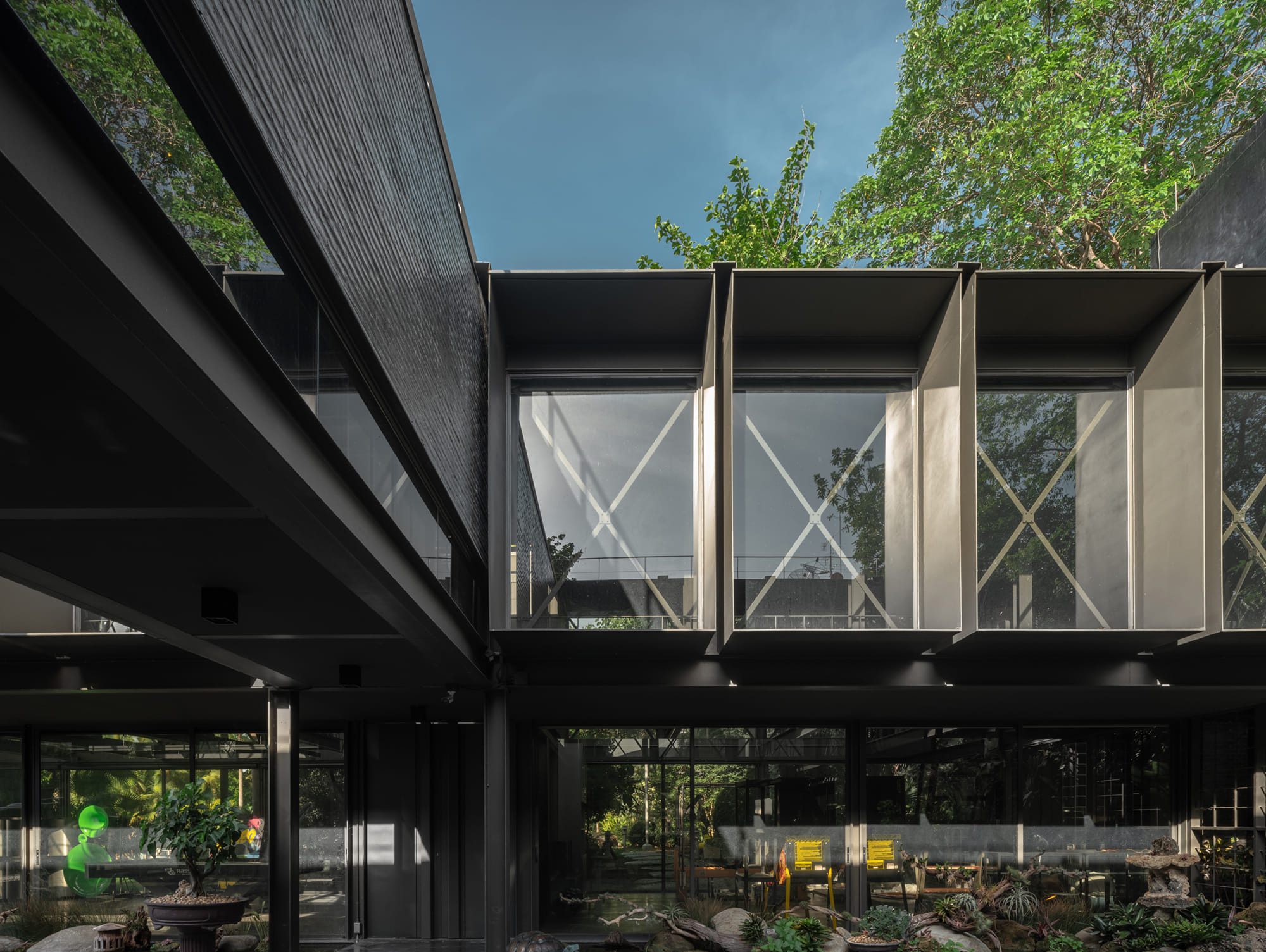 Bull Gallery | Yan Architects | Archinect