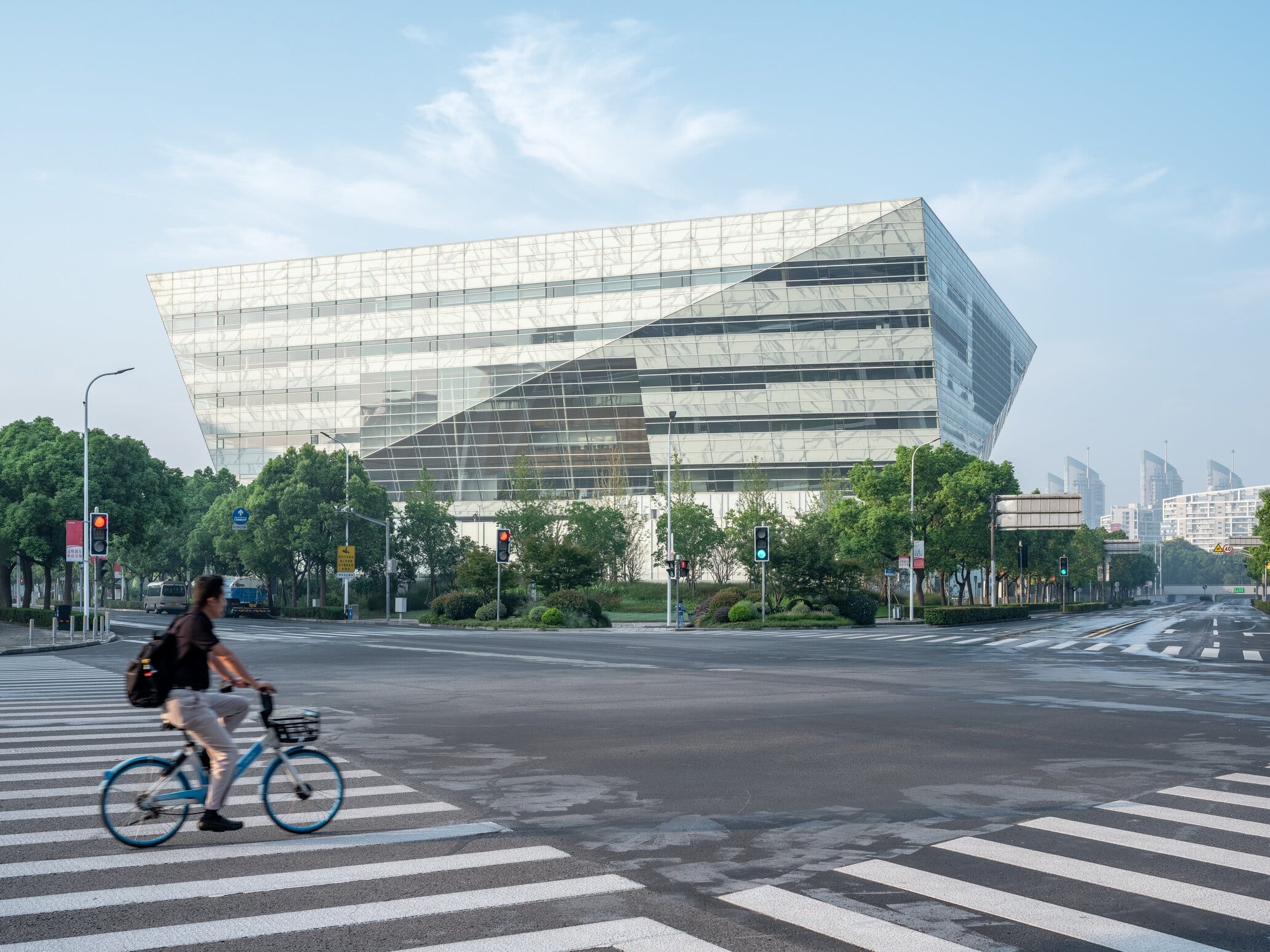 Explore Schmidt Hammer Lassen Architects' new Shanghai Library East ...