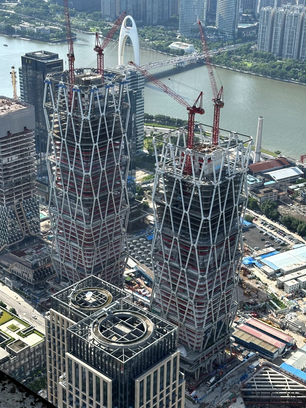 SOM's two-tower office complex in Guangzhou has topped out | News ...