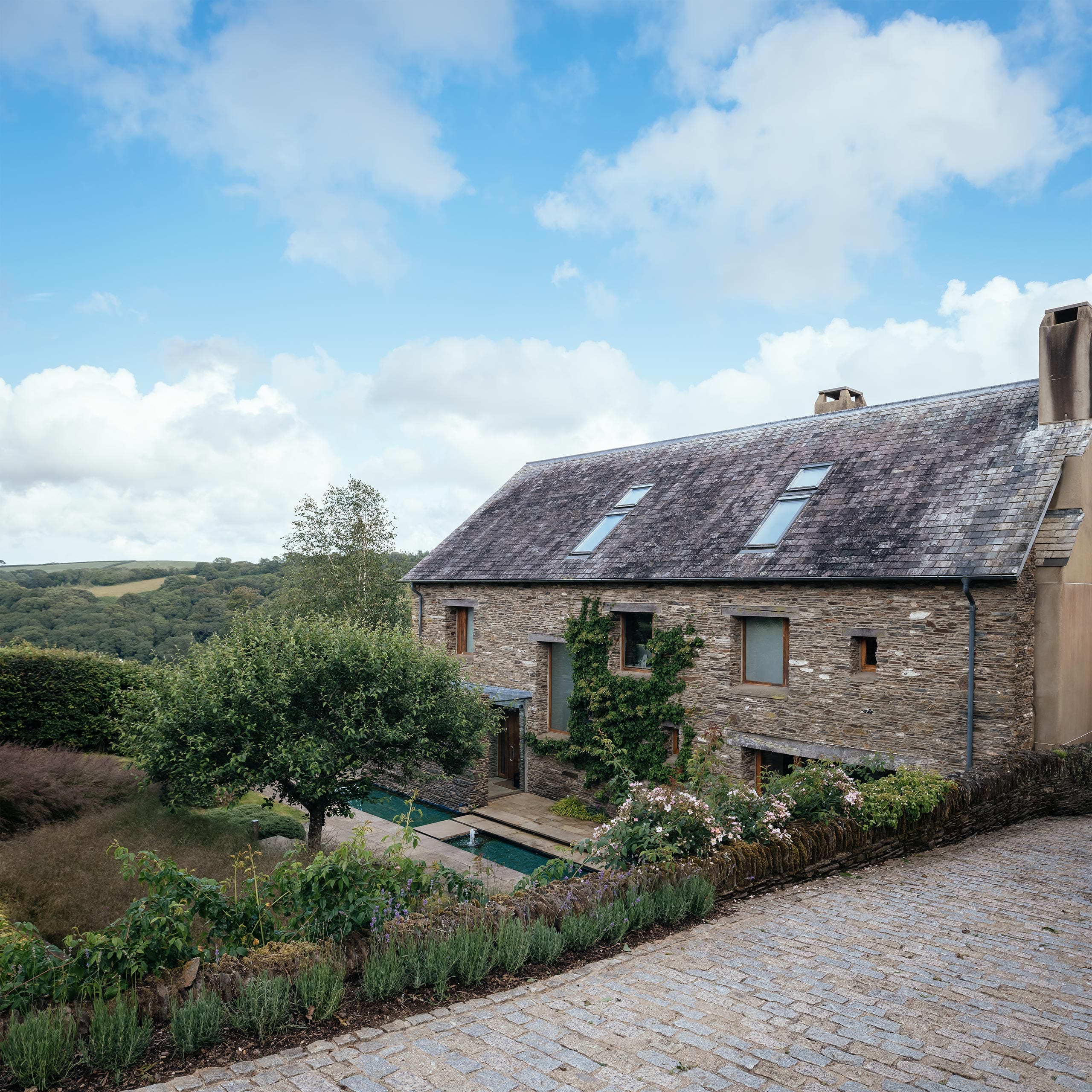 Devon Valley House | McLEAN QUINLAN | Archinect