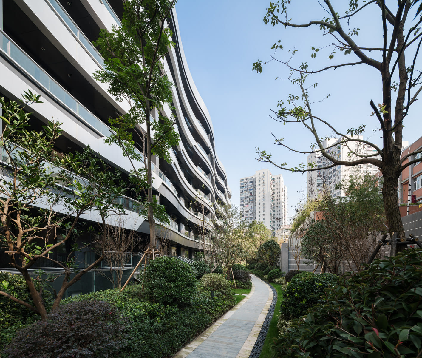 Jing’an Ronghui Plaza | Seth Powers Photography | Archinect