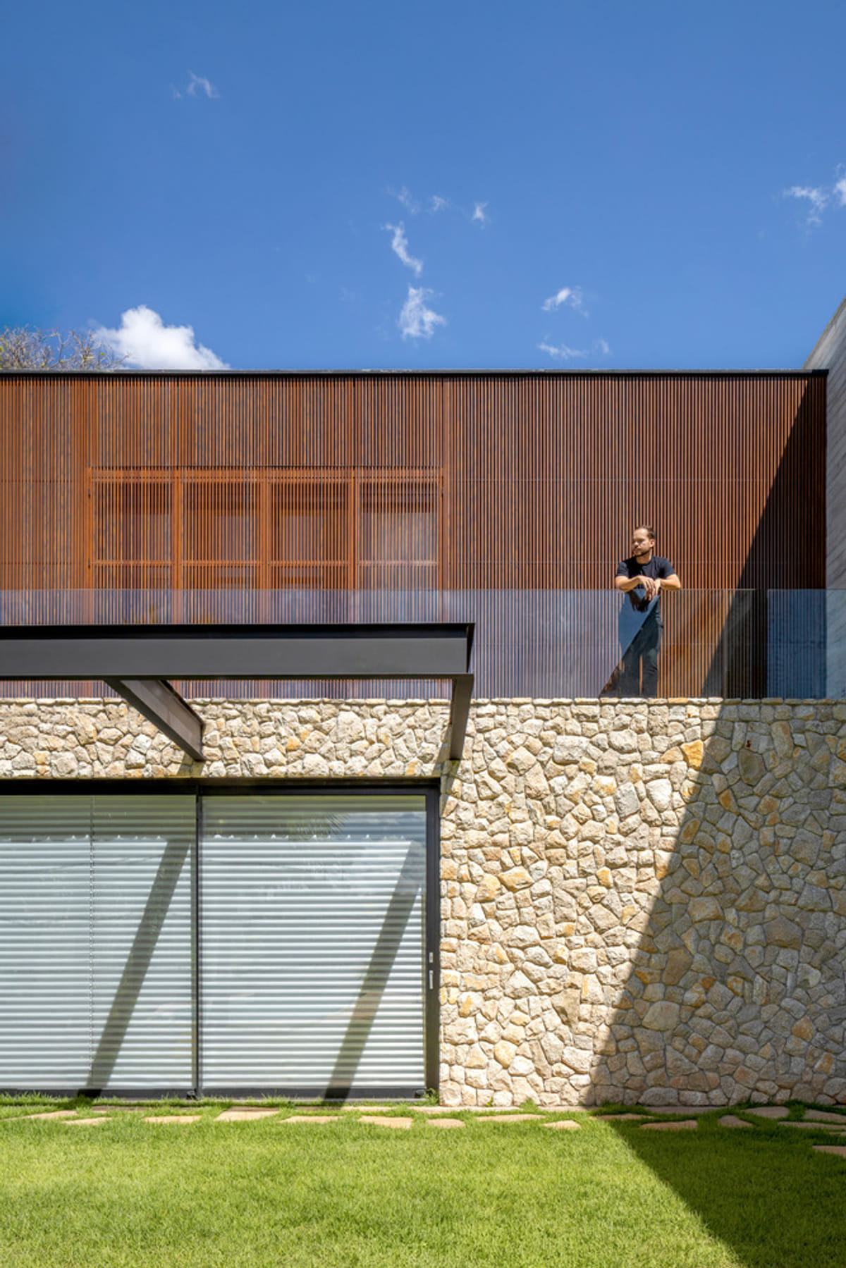 Dione House | Studio Andre Lenza | Archinect