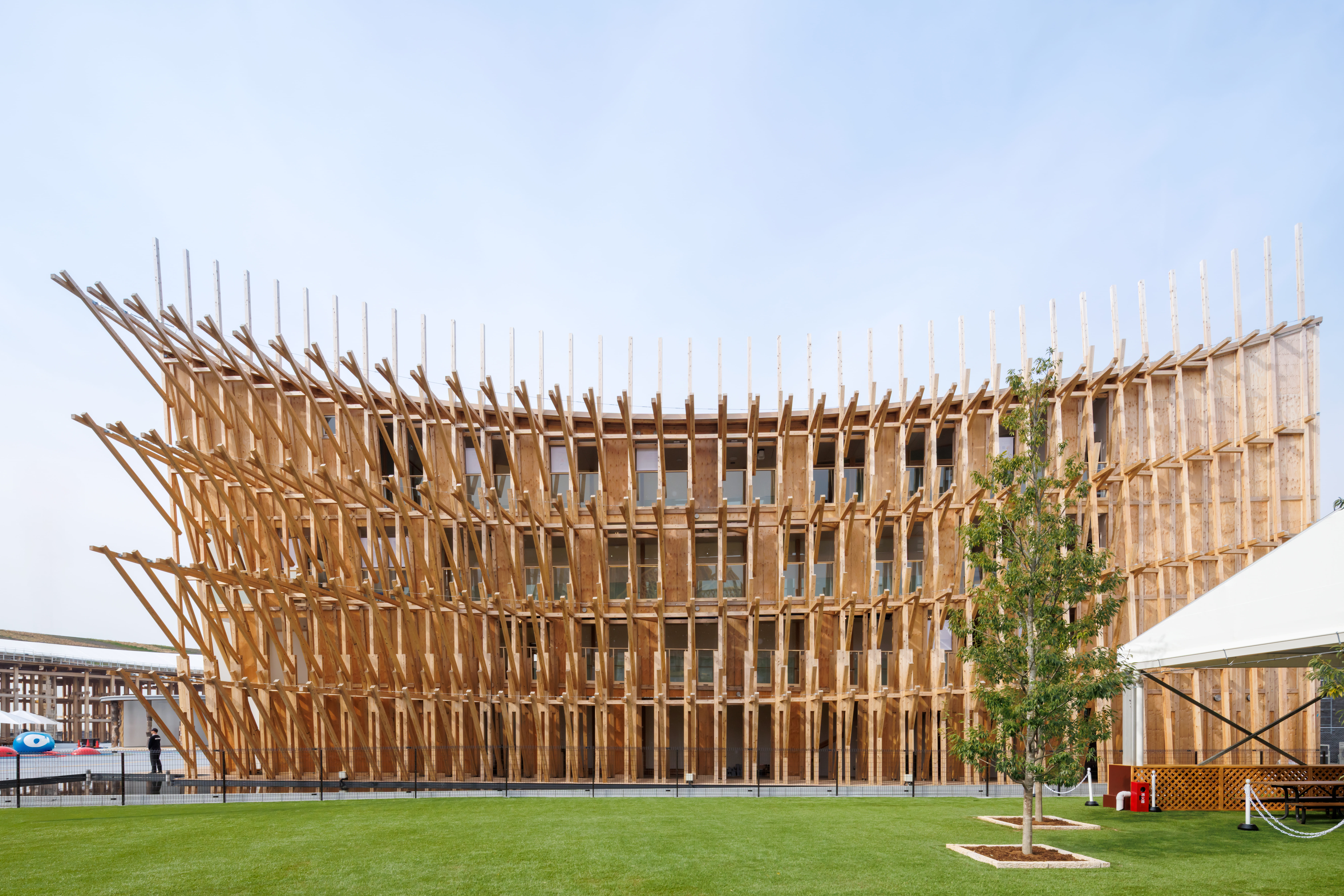 Lina Ghotmeh's stunning wooden Bahrain Pavilion debuts at Expo 2025 ...