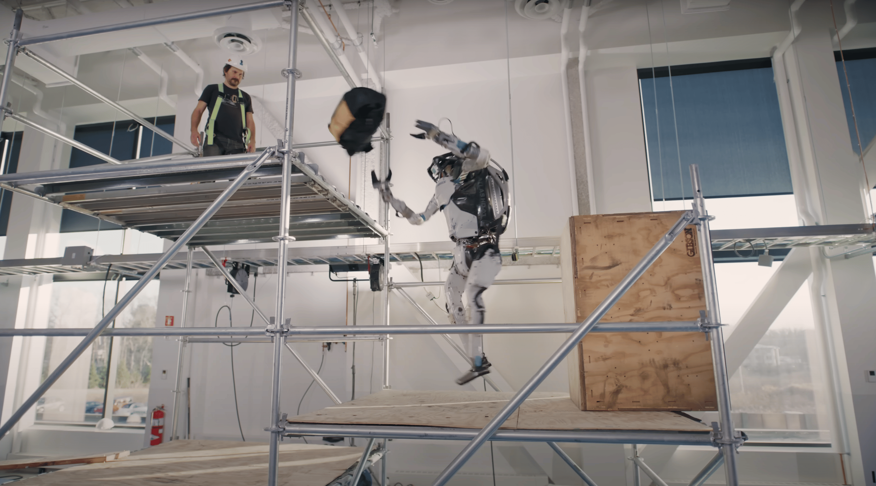 Boston Dynamics’ humanoid robot Atlas lends a hand on the construction ...