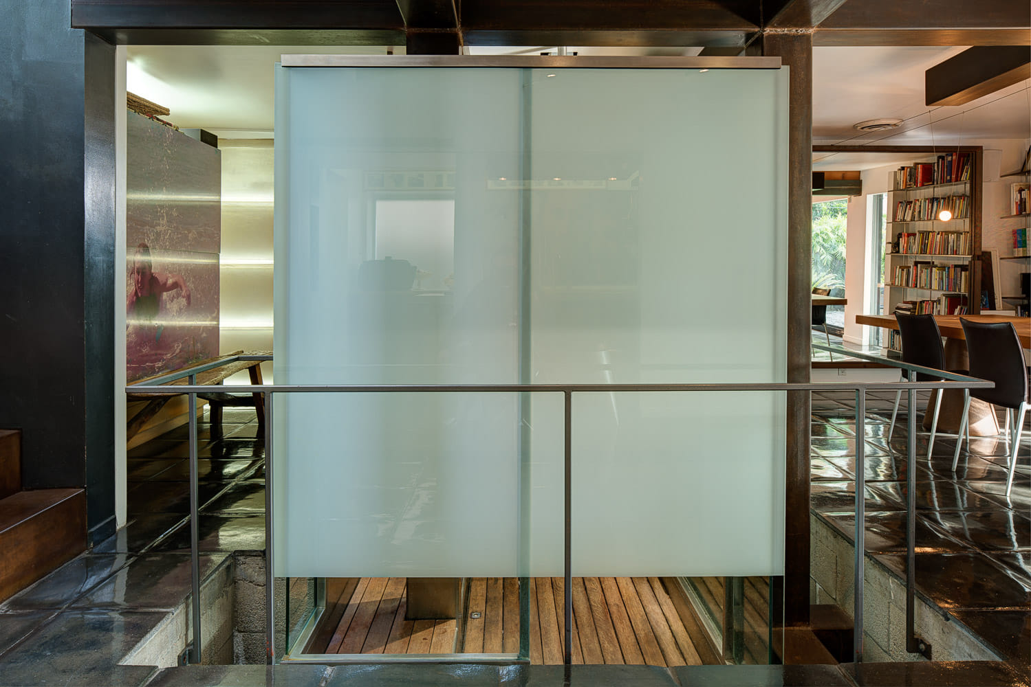 Want to live in Thom Mayne's iconic Sixth Street House? | Gallery ...