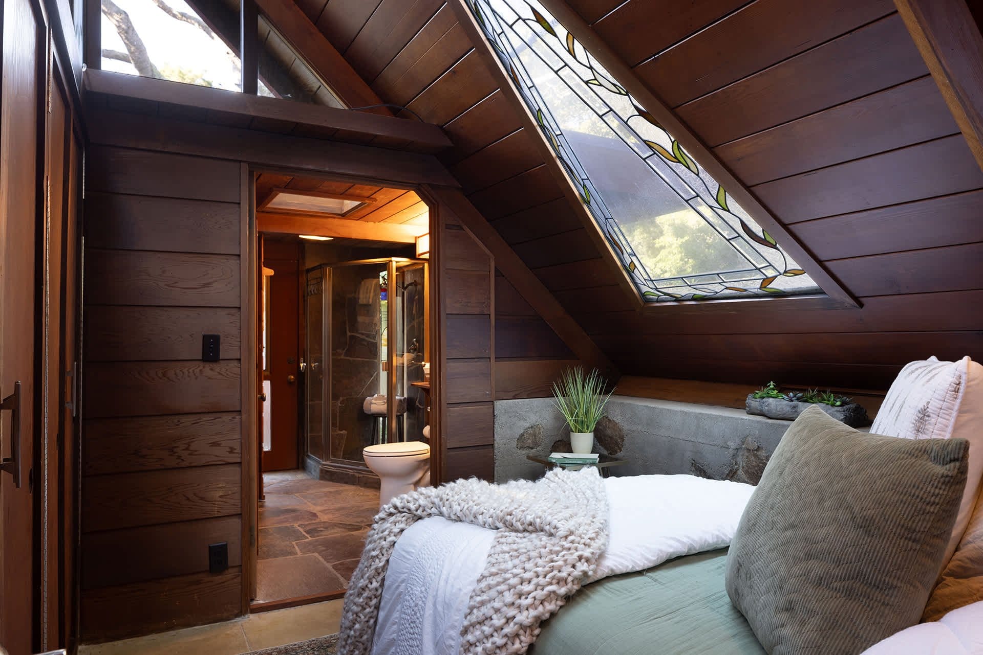 Frank Lloyd Wright apprentice's midcentury Banyan House lists for $2.8M in California | News ...