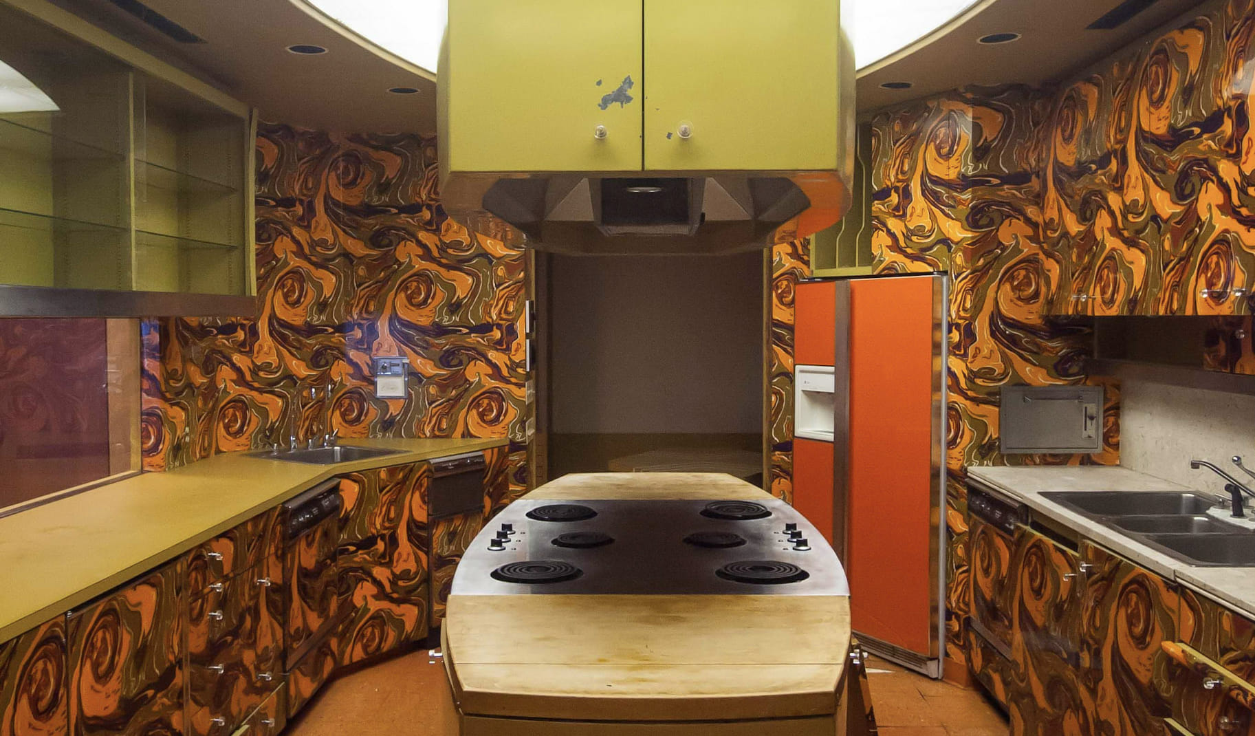 Ebony Magazine's psychedelic test kitchen to embark on nationwide tour ...