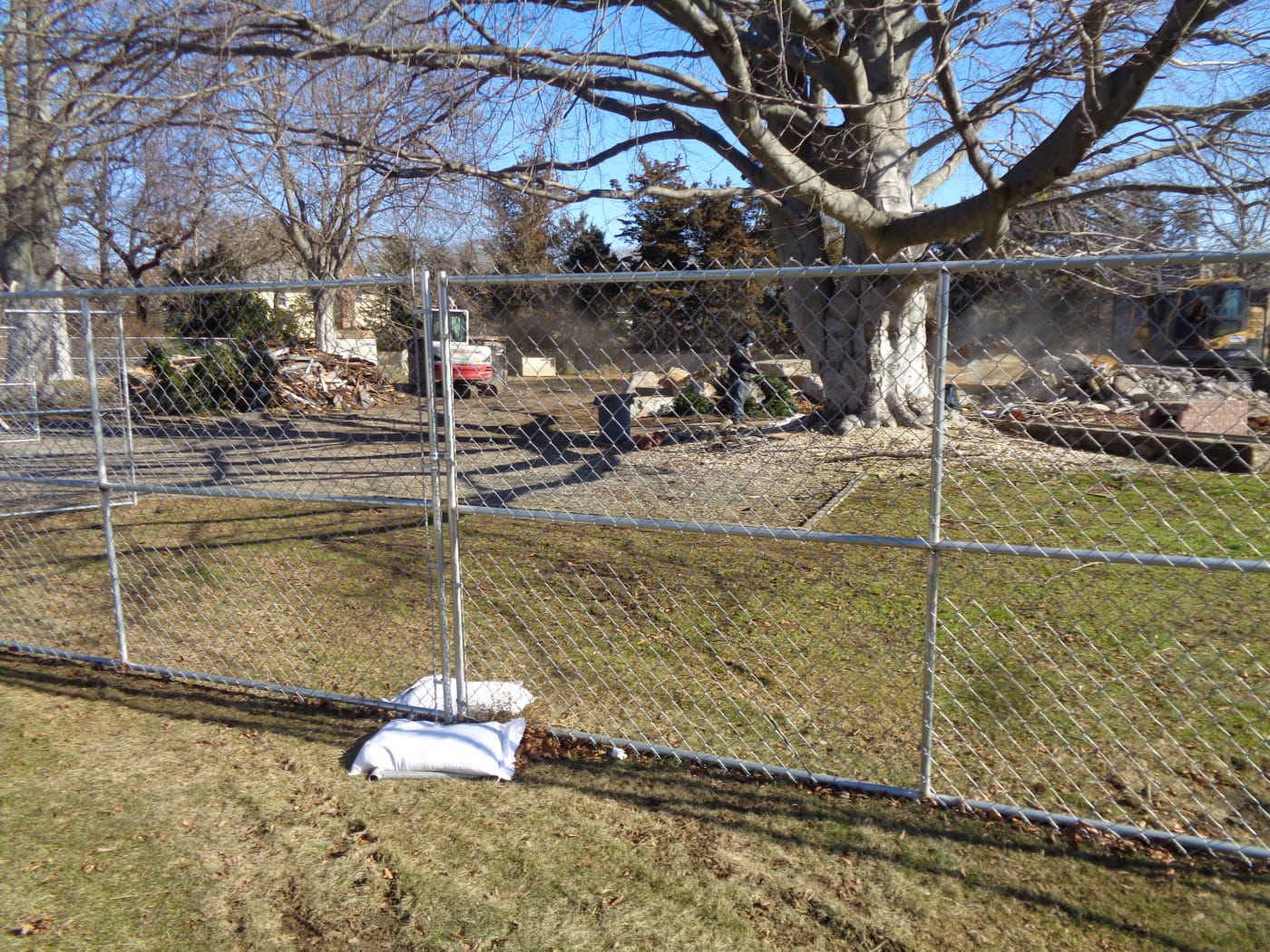 Marcel Breuer's first binuclear house has been demolished in Long ...