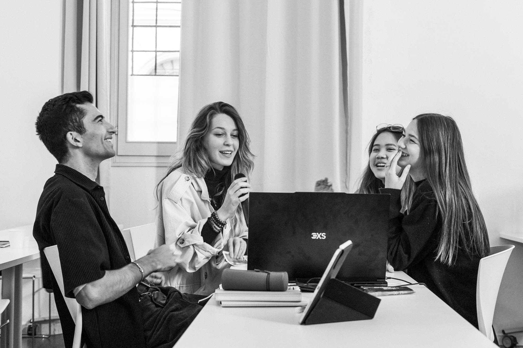 Yacademy: become the architect of your dreams through connections ...