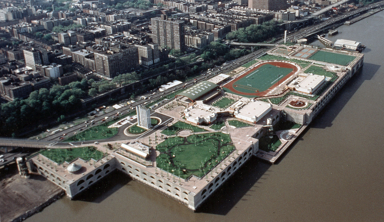 Archtober 2022: Explore NYC's Buildings of the Day with architect-led tours | News | Archinect