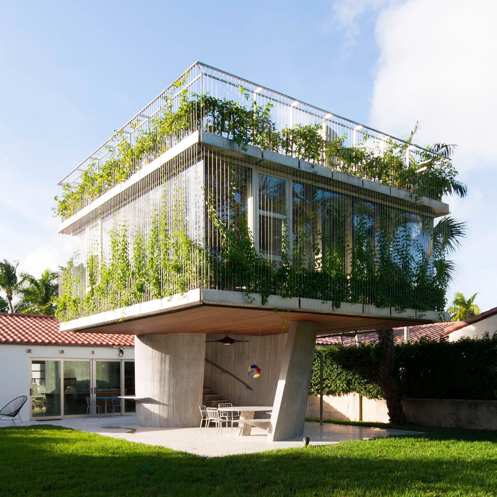 Cosmic Architecture: Studio Christian Wassmann's Sun Path House ...