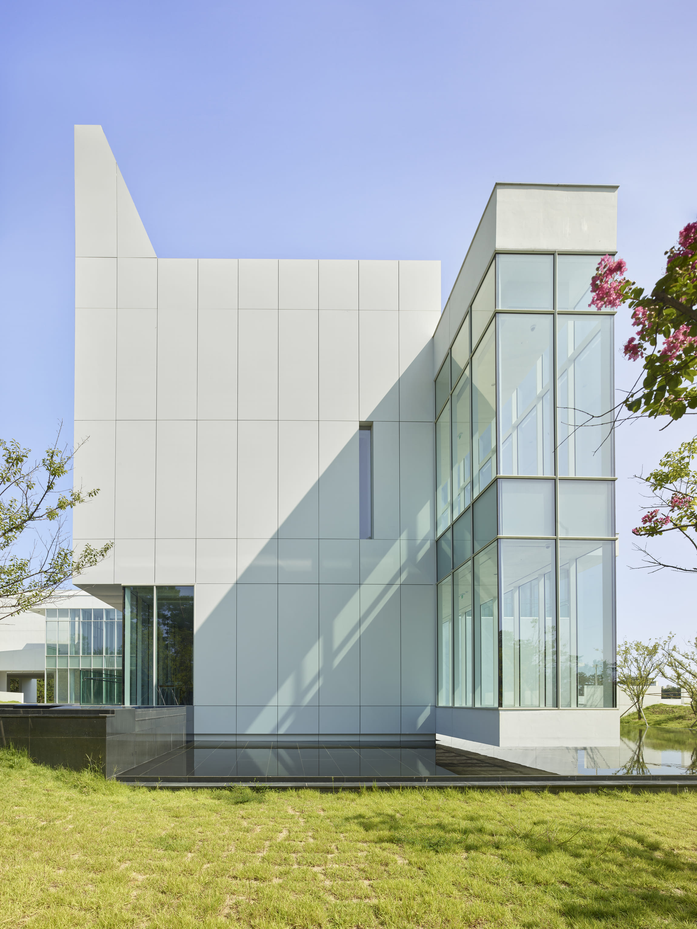 Meier Partners share photos of completed Sorol Art Museum in South ...