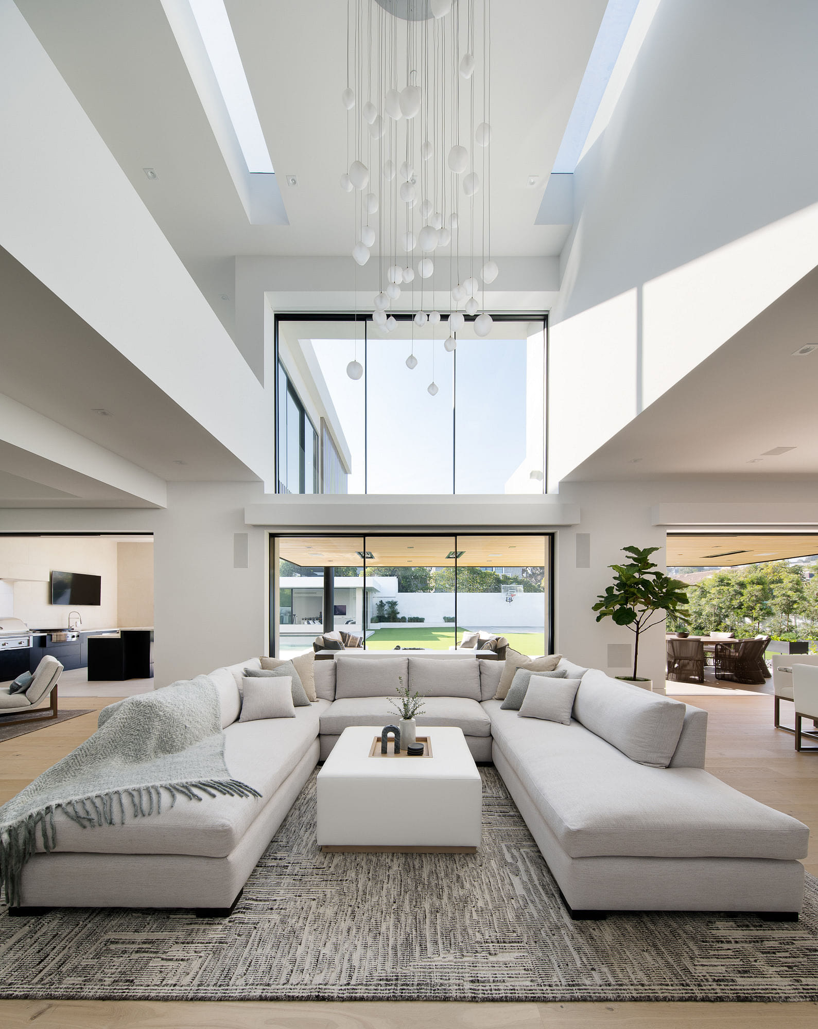 Five bespoke California homes by Laney LA: Your Next Employer? | News ...