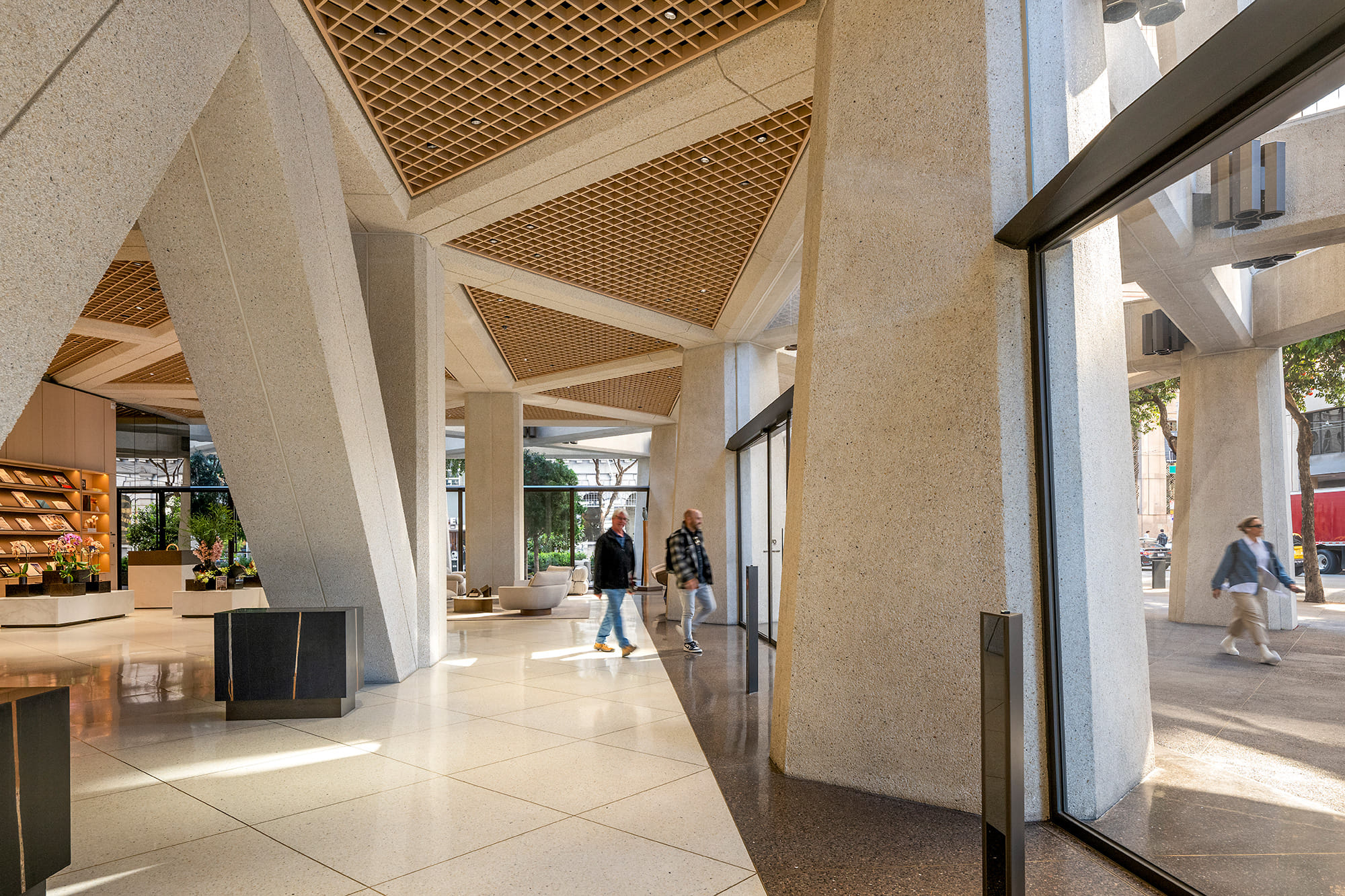 San Francisco's Transamerica Pyramid Center reopens with a flourish ...