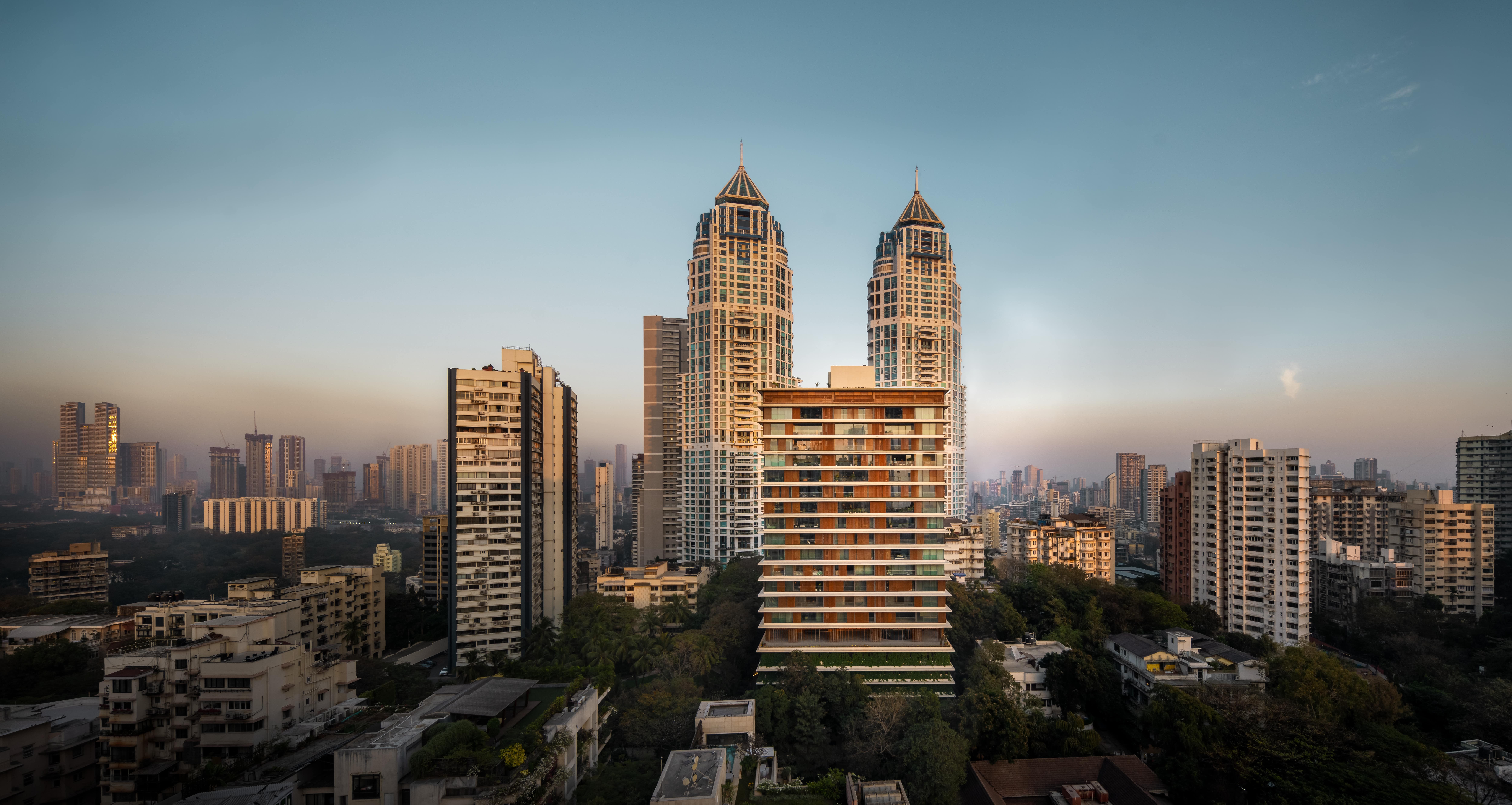 SOM completes lush, high-end residential tower in Mumbai | News | Archinect