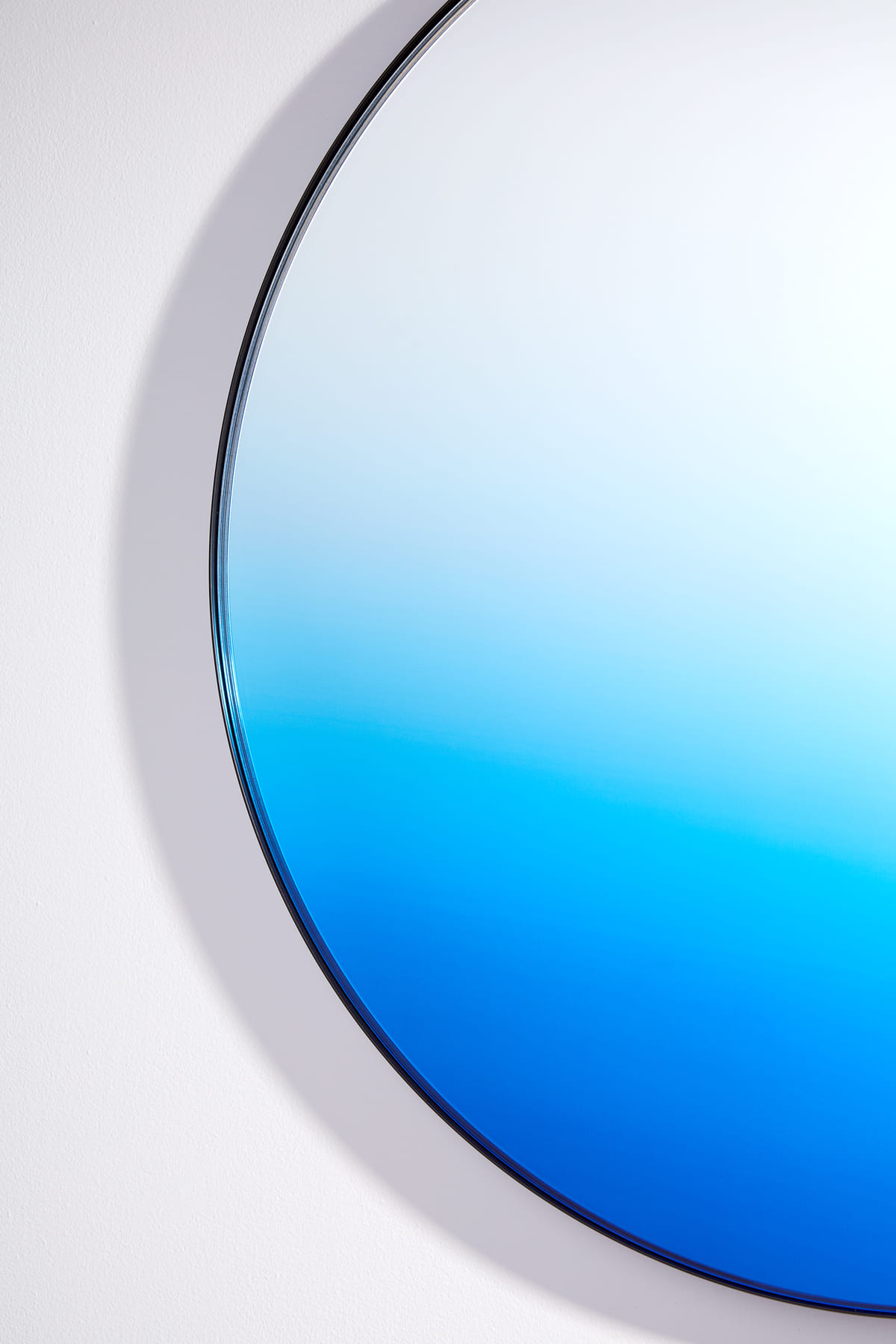 Gradient Mirror | Phillip Jividen | Archinect