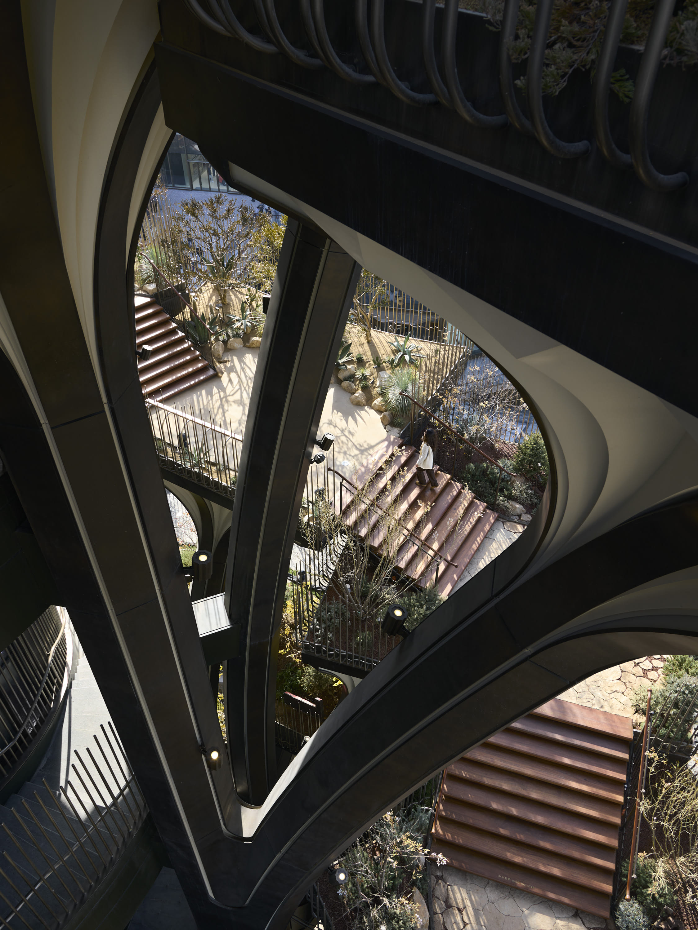 Heatherwick Studio opens ceramics-rich Xi’an CCBD development in China ...
